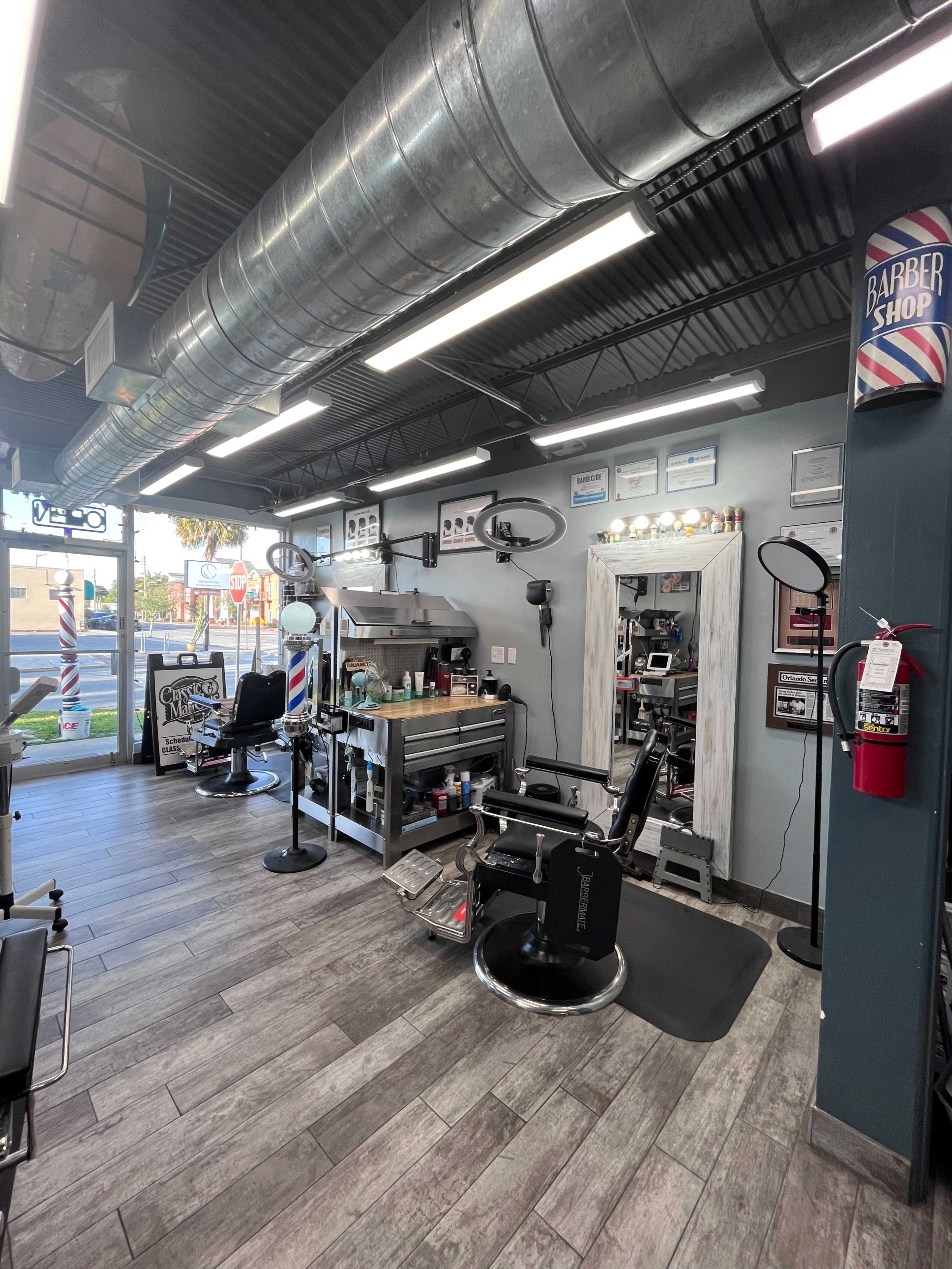 College Park's Classic Man Cuts A Full Service Upscale Barber Shop ...