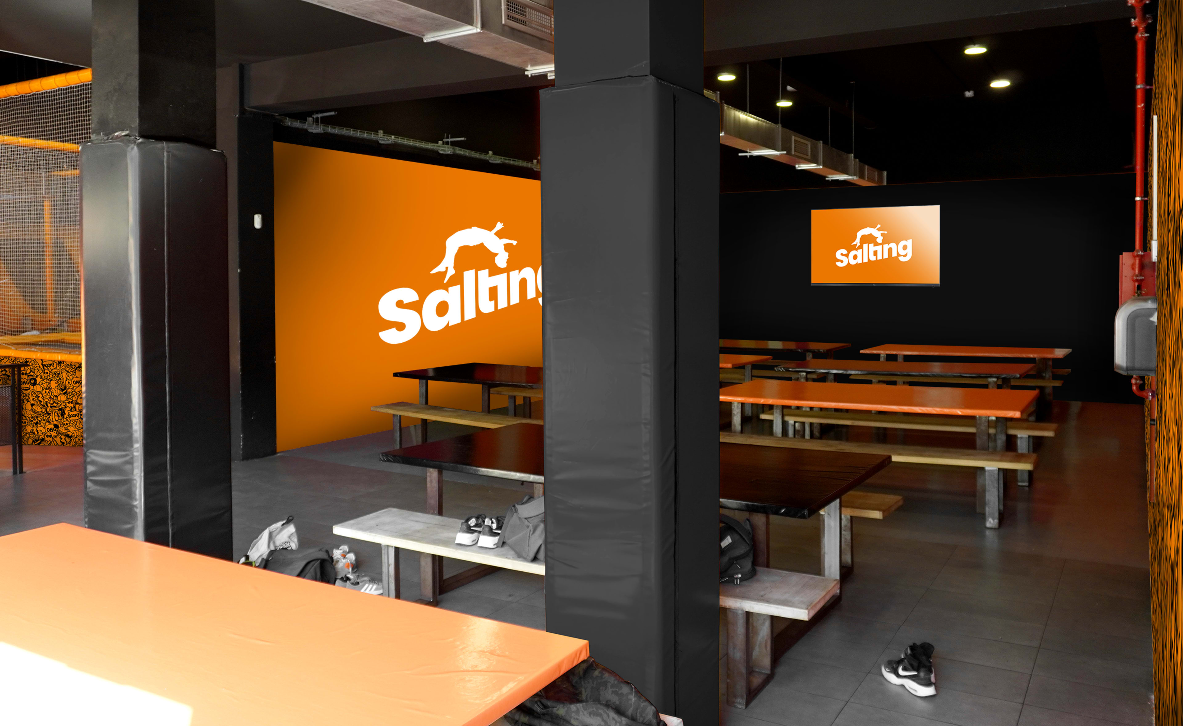 Salting L’Hospitalet | Centro polivalente con camas elásticas en ...