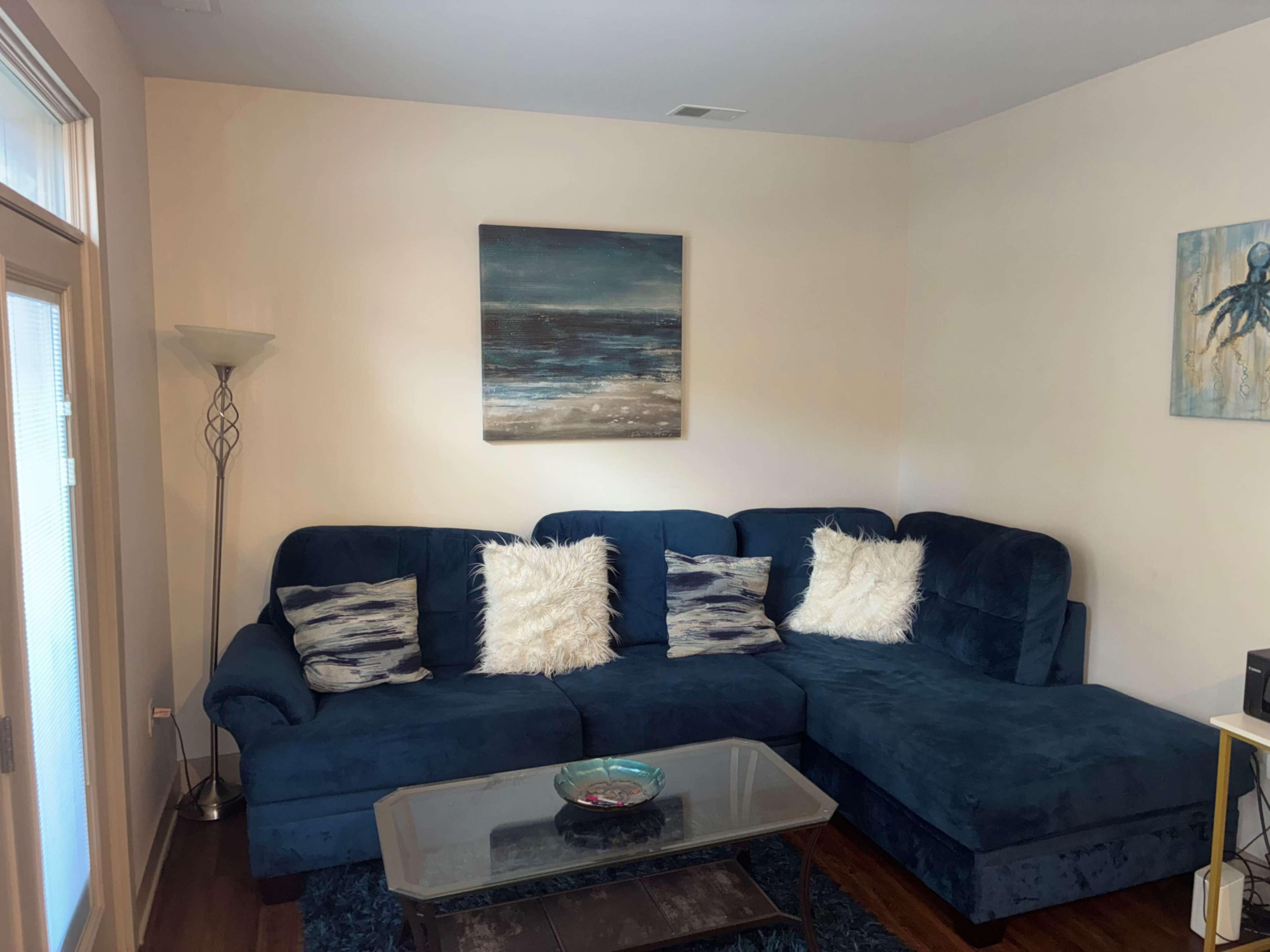 City Lights & River Nights: Detroit Downtown Loft, Detroit, MI ...
