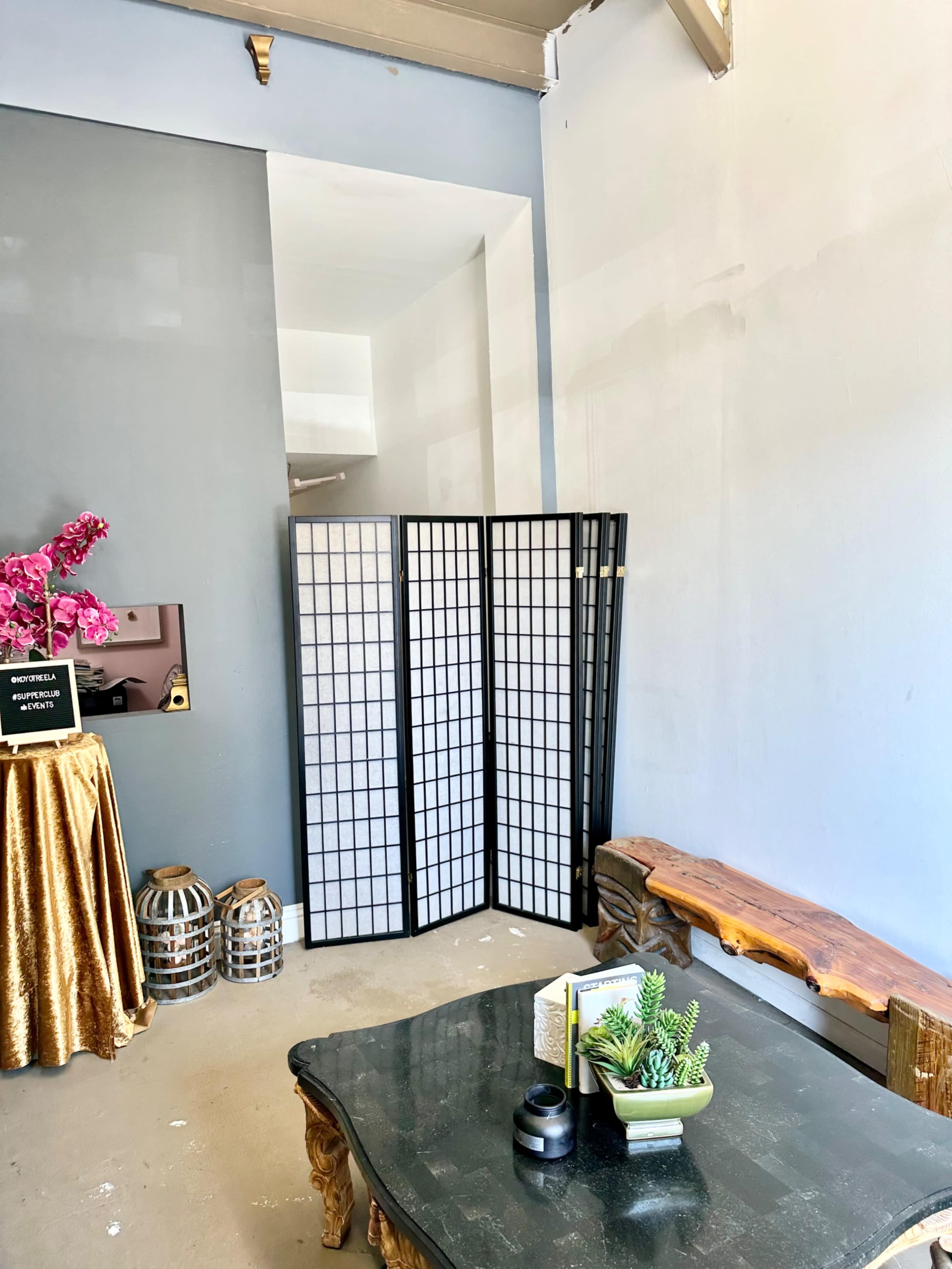 DTLA venue, studio, lounge, wifi cafe, Intimate Events, photography ...