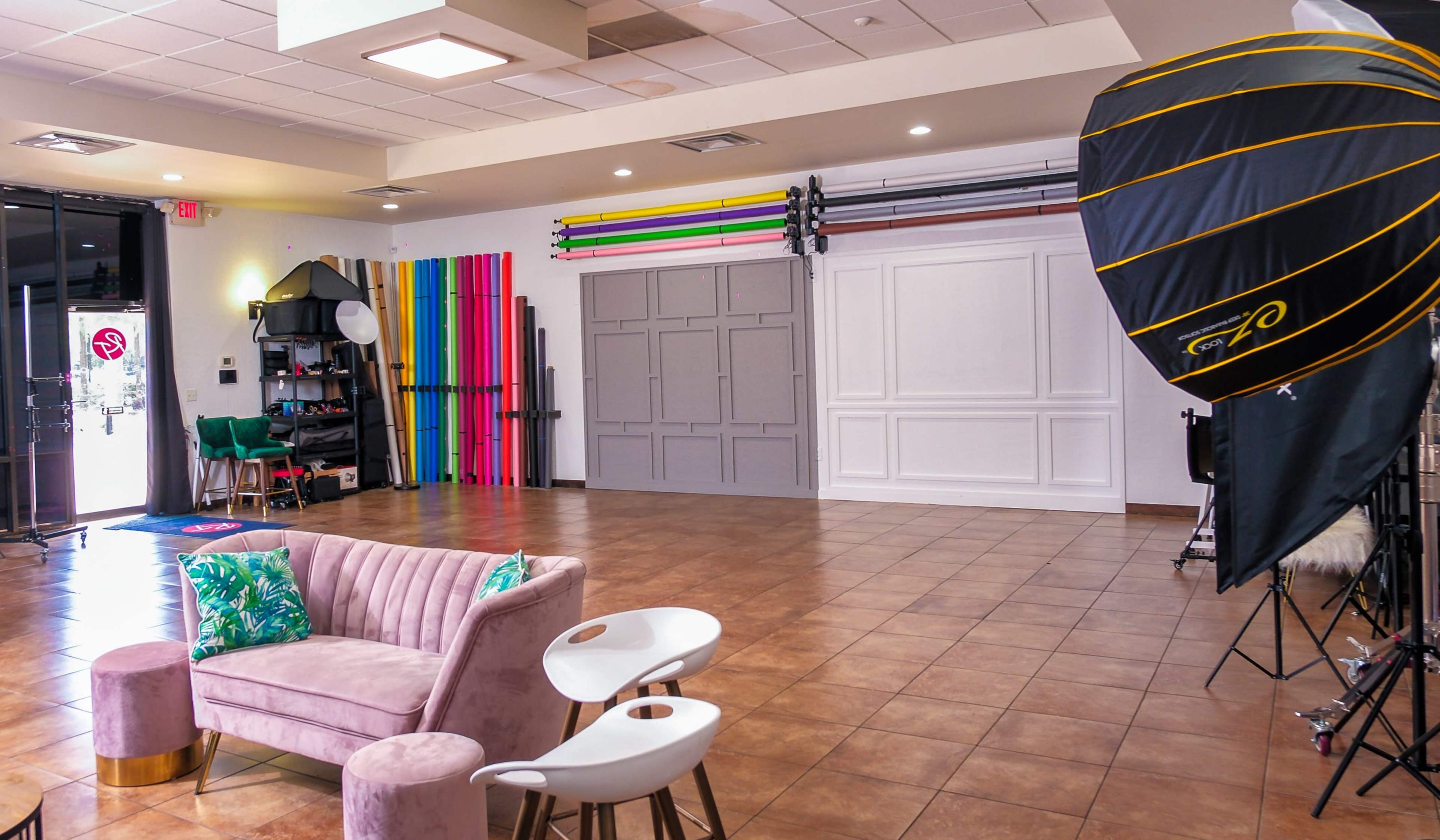 Right Time Solutions, LLC | Dynamic Westheimer Studio with 8 Motorized ...