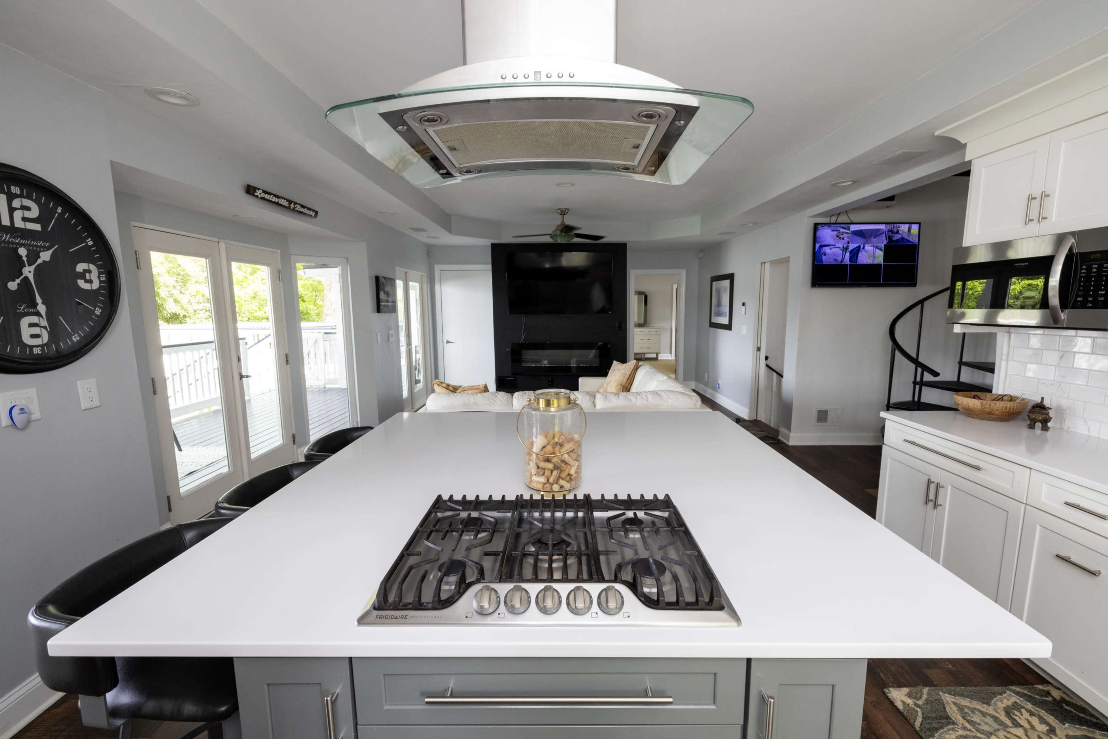 Waters Edge Louisville, Beautiful space on the Ohio River near downtown ...