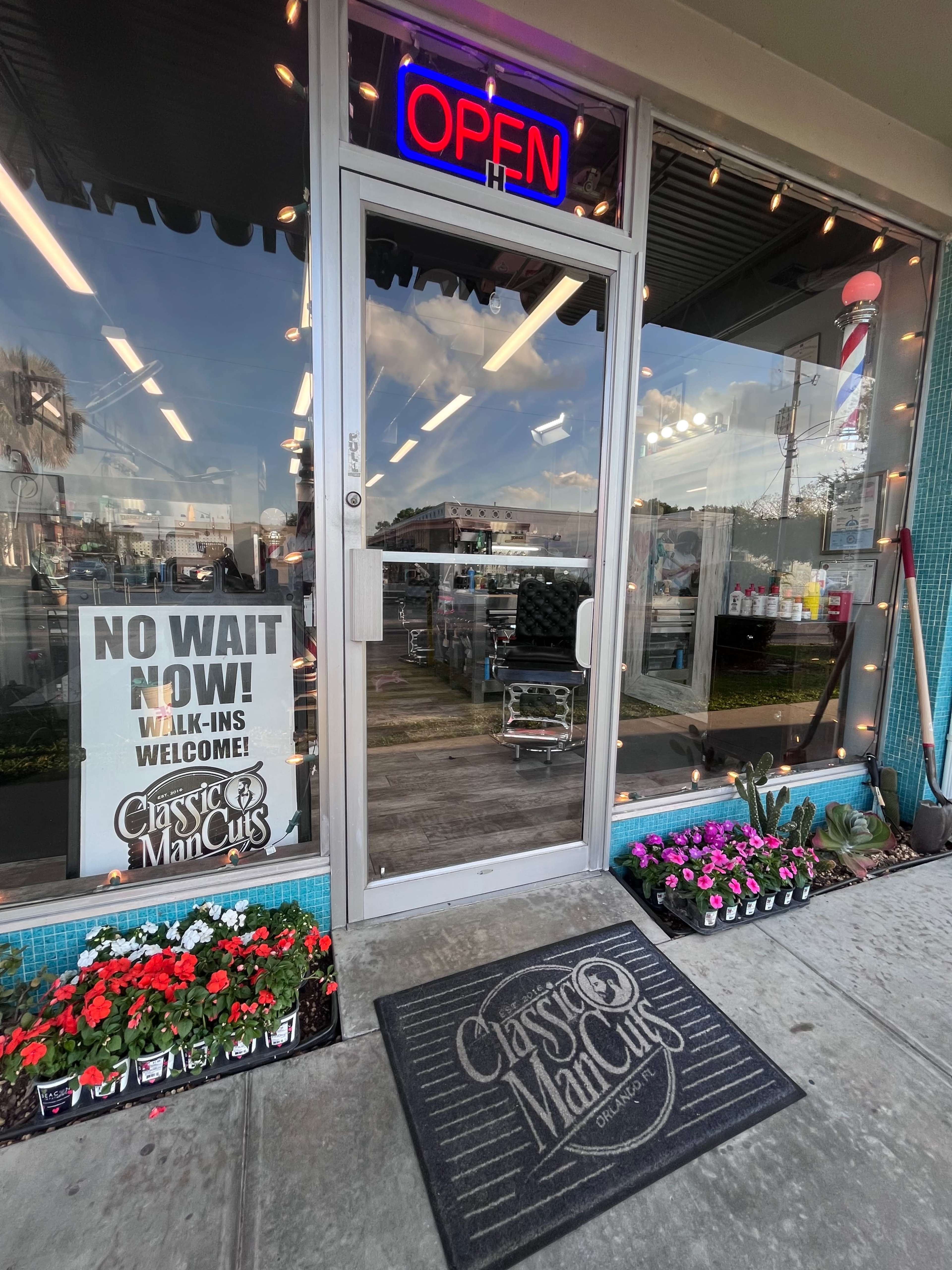 College Park's Classic Man Cuts A Full Service Upscale Barber Shop ...