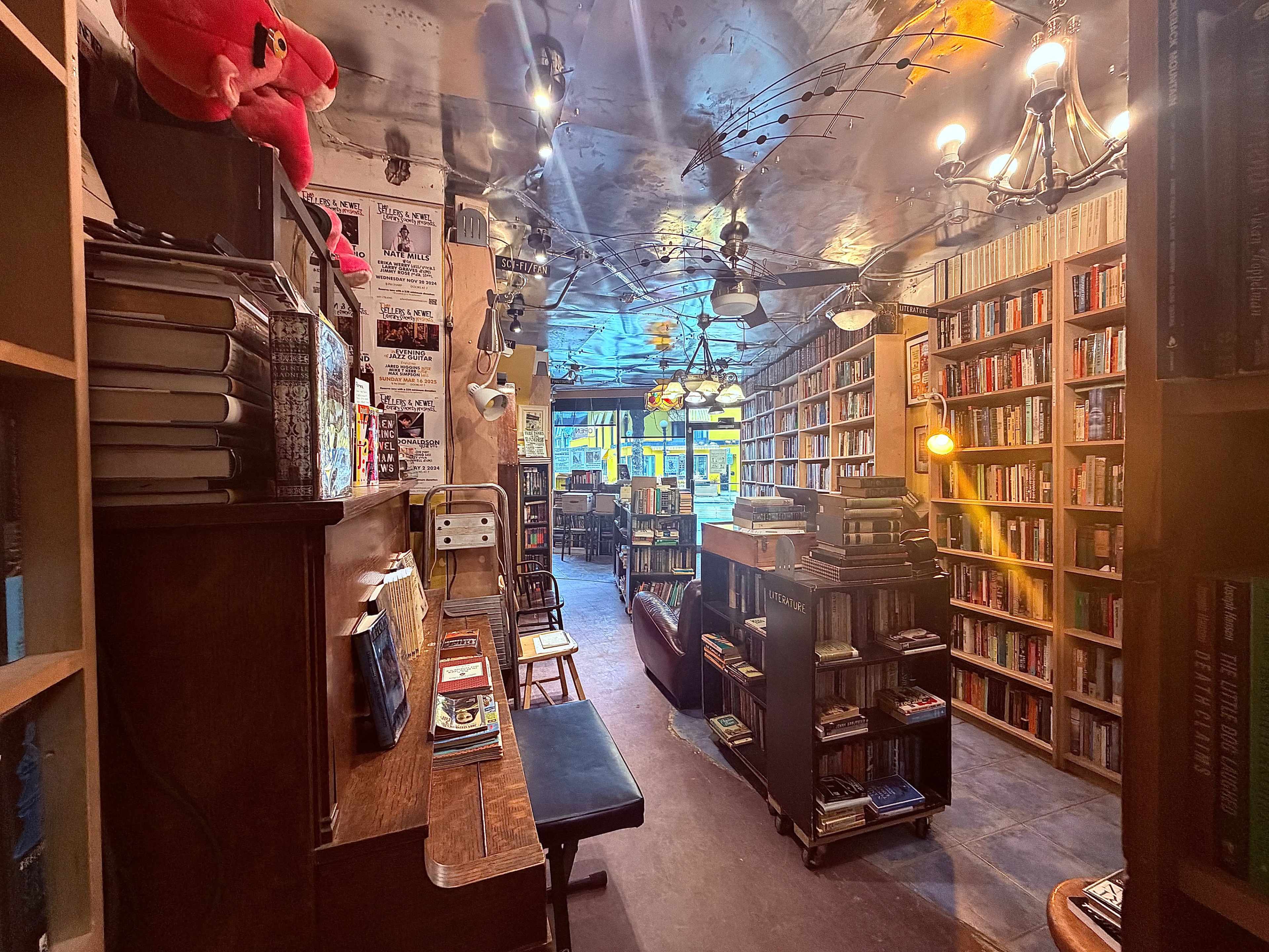 Sellers & Newel | Downtown Eclectic Bookstore, Toronto | Event | Peerspace