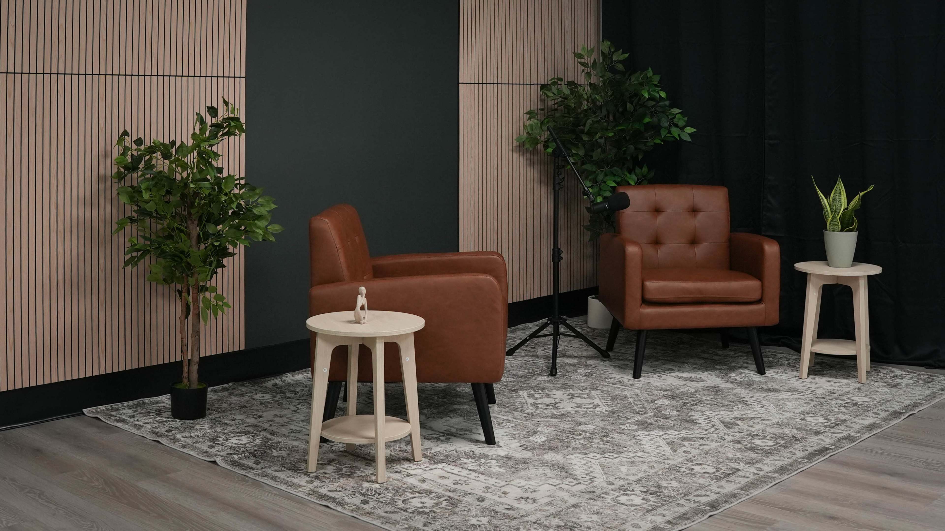 Off South Studios | Creative Studio w CYC Wall, Backdrops, Podcast in ...