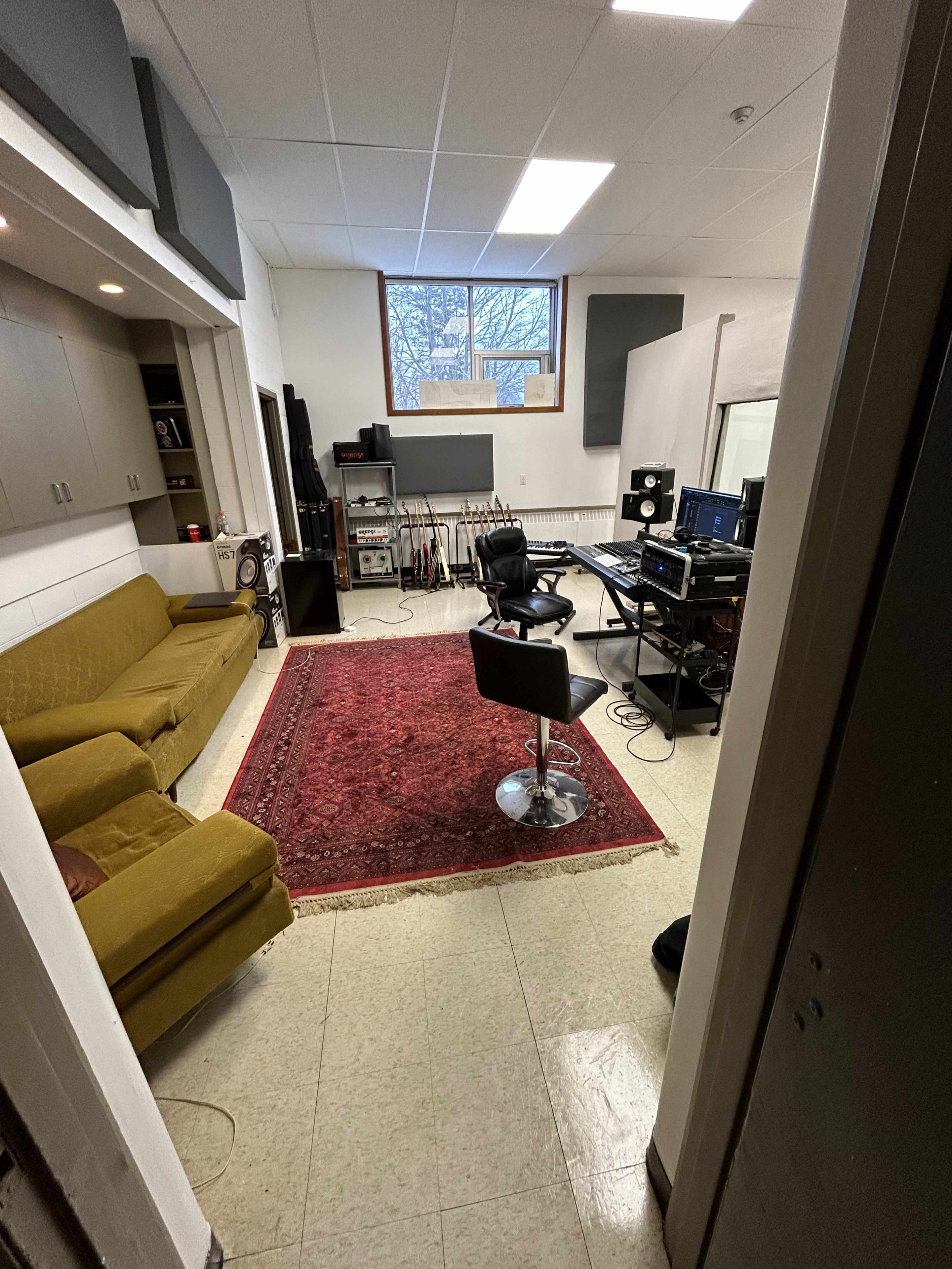 Large Recording Studio Tucked in the Woods, Fort Erie | Production ...