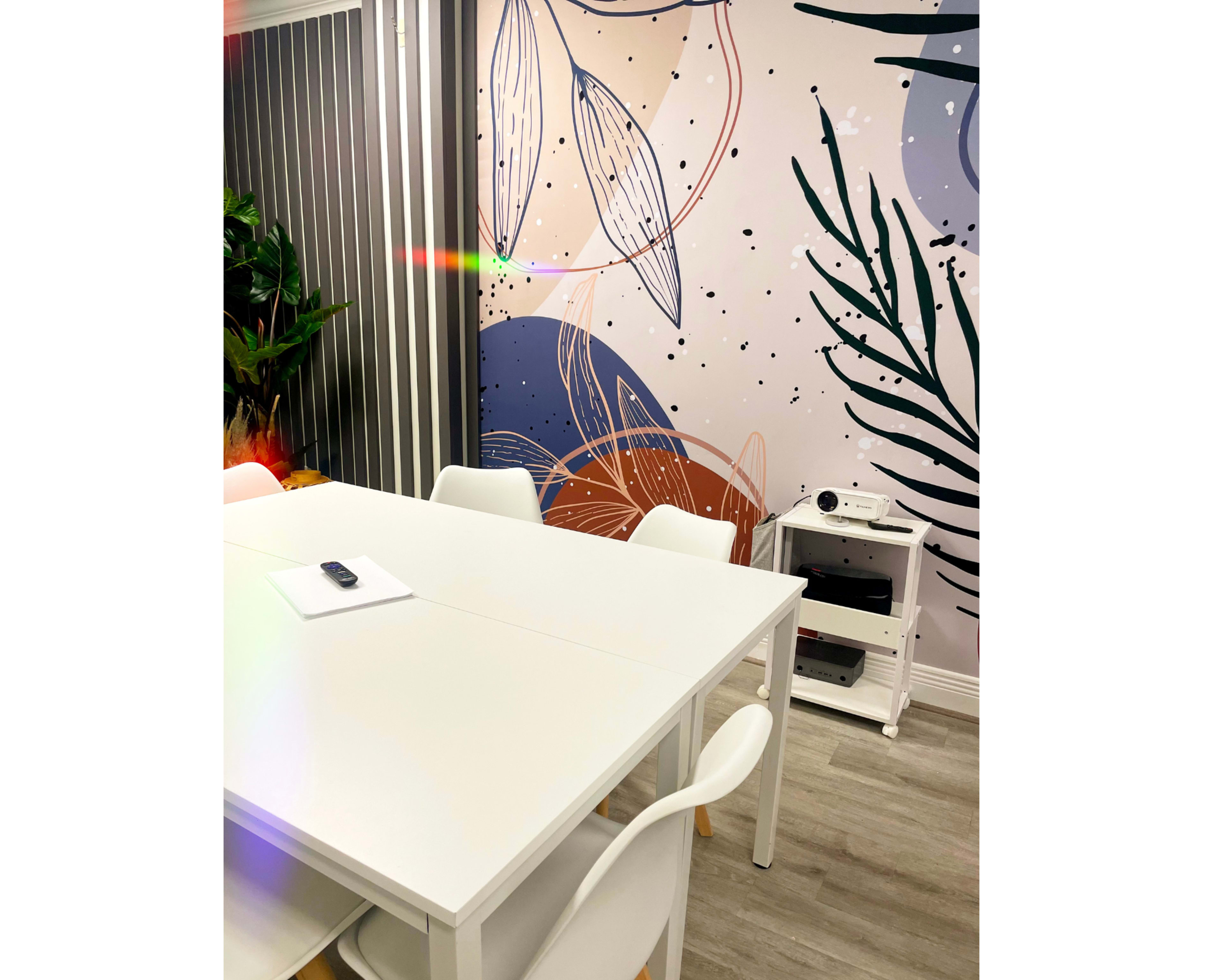 Lolla Room | Modern Event Space for Workshops & Content Creation ...