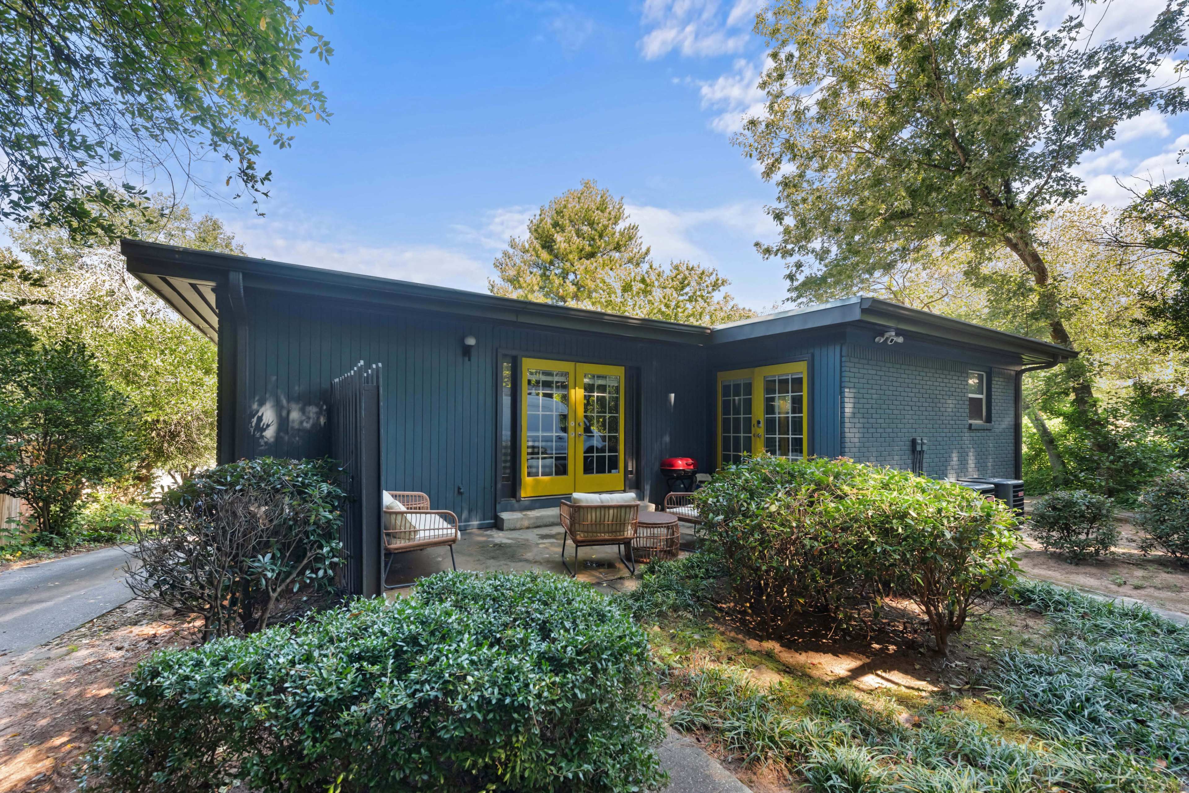Ranchero Ranch | Upscale Furnished Rental Home with King Bed and Office ...