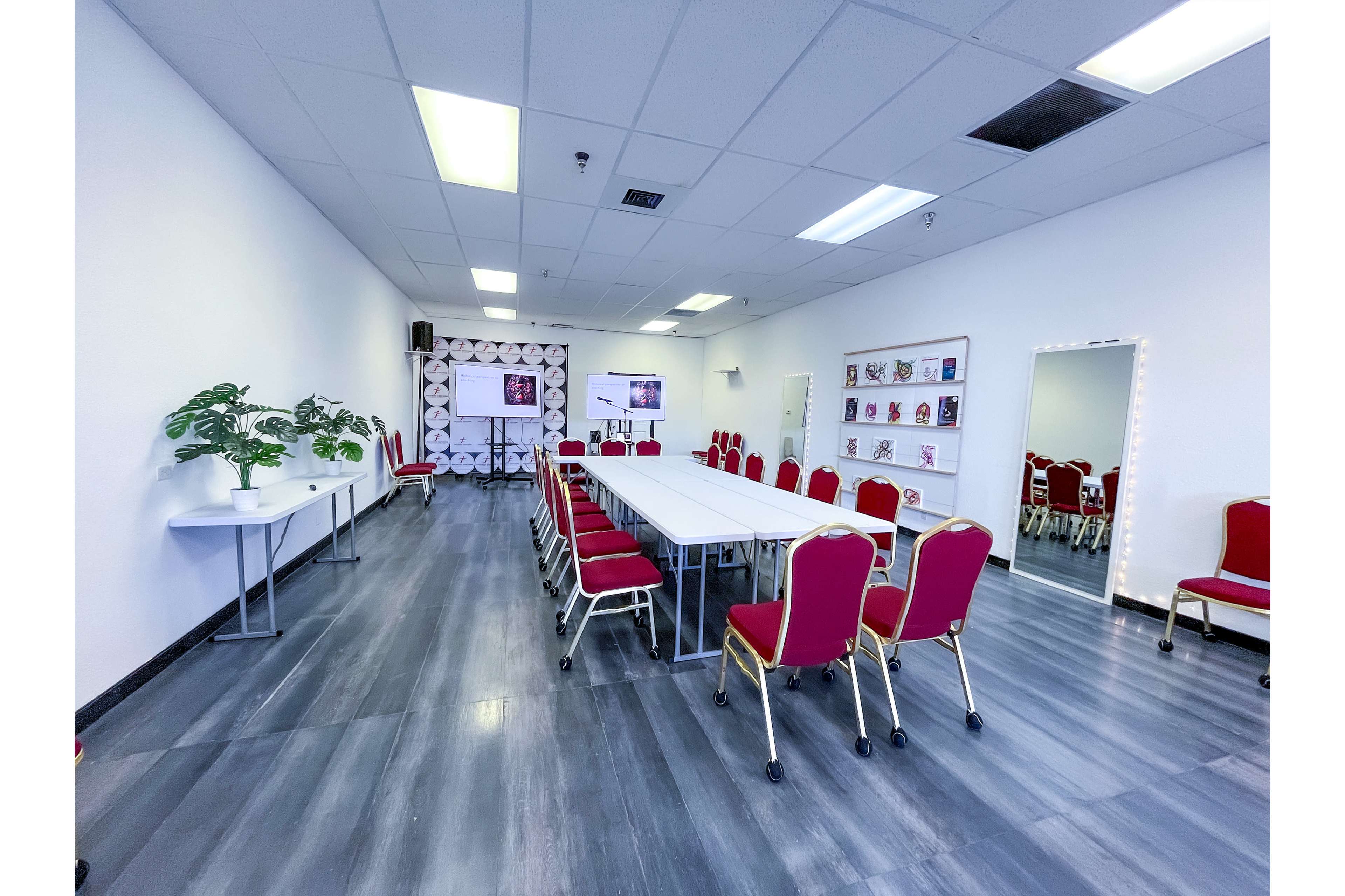 South Las Vegas Versatile Urban Classroom & Event Space with Modern ...