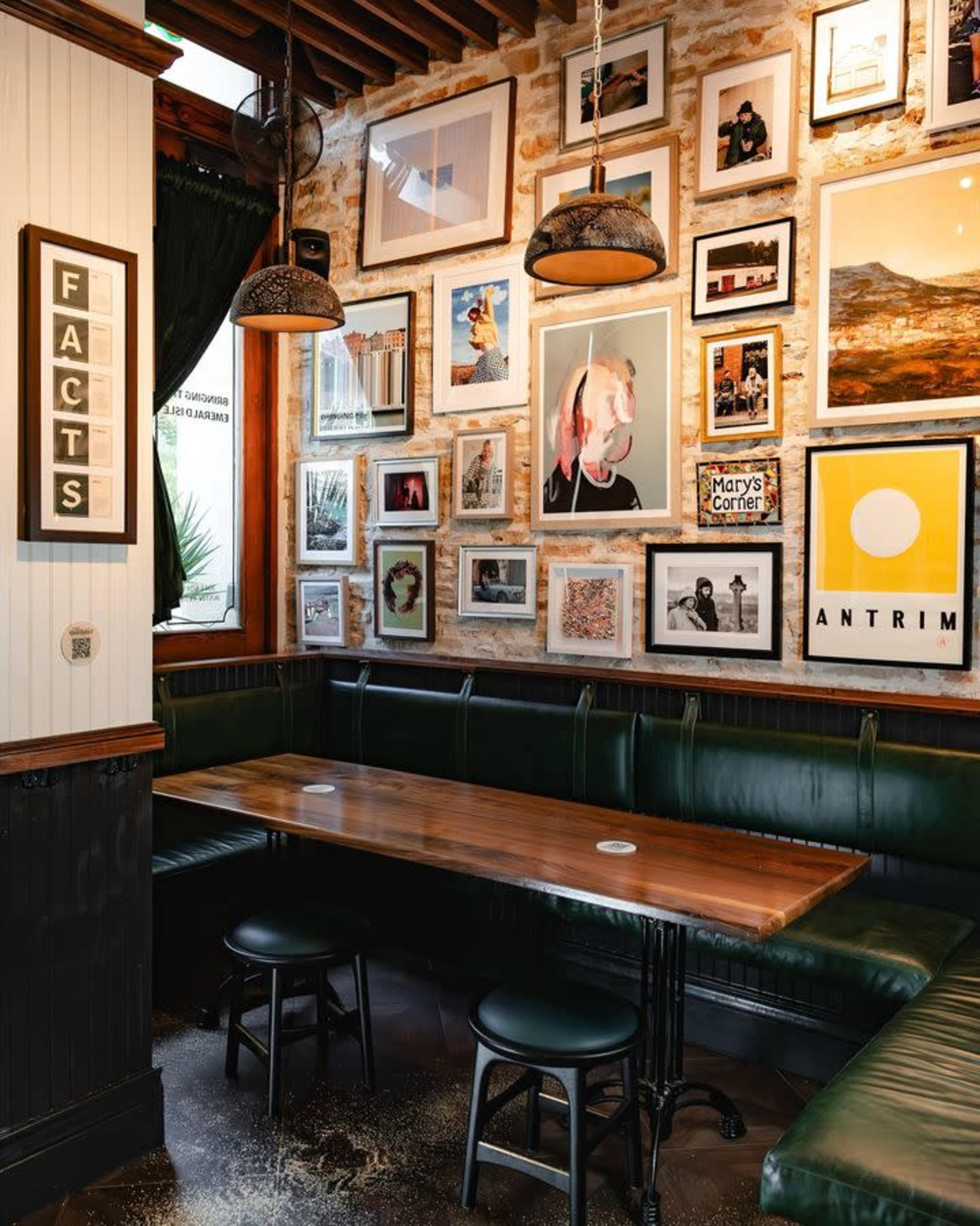 Contemporary Irish Pub in Downtown Austin (Custom Food & Beverage ...