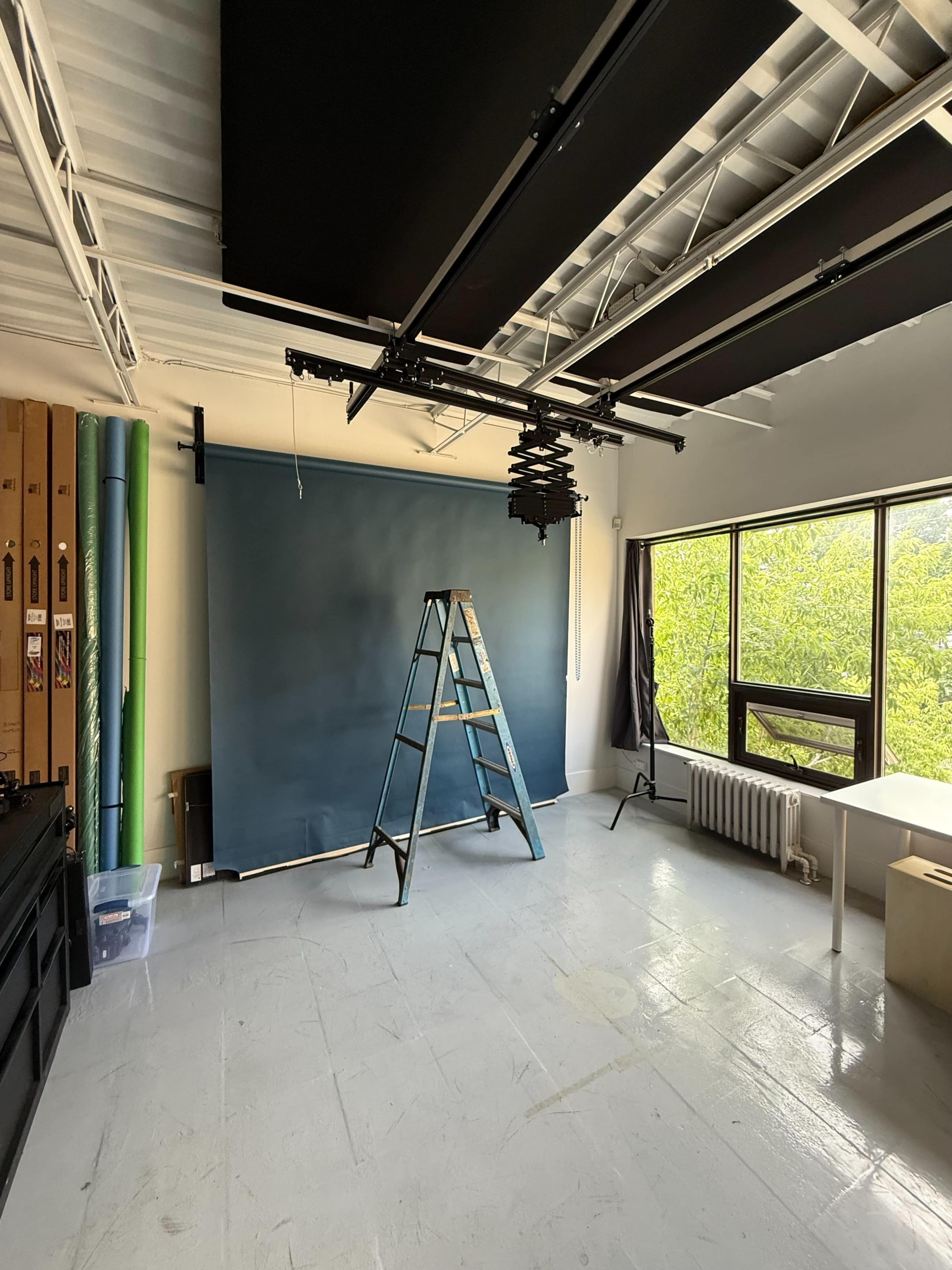 Junction Portrait Studio, Toronto | Production | Peerspace