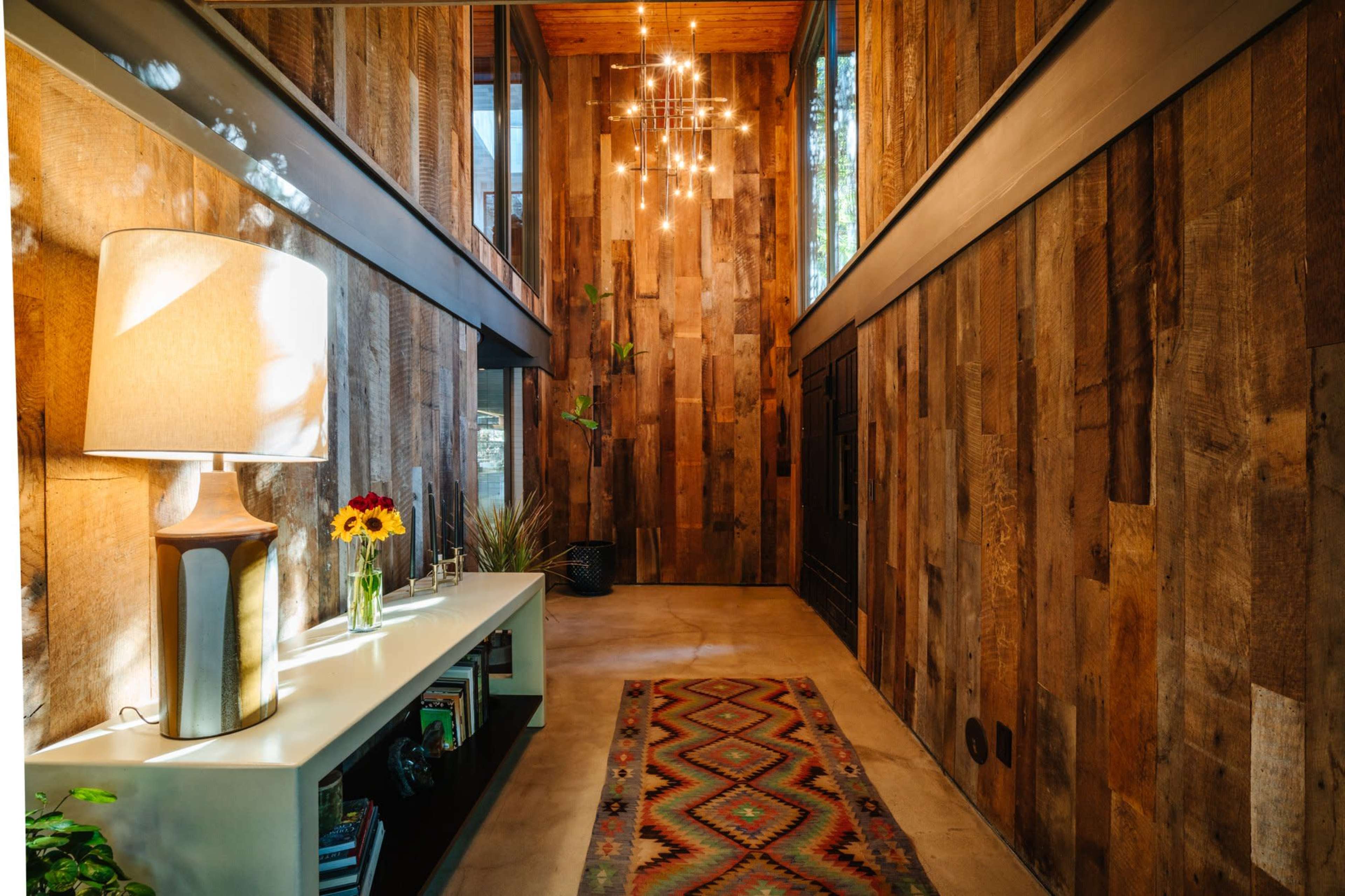 The Dax House, Los Angeles, CA | Production | Peerspace