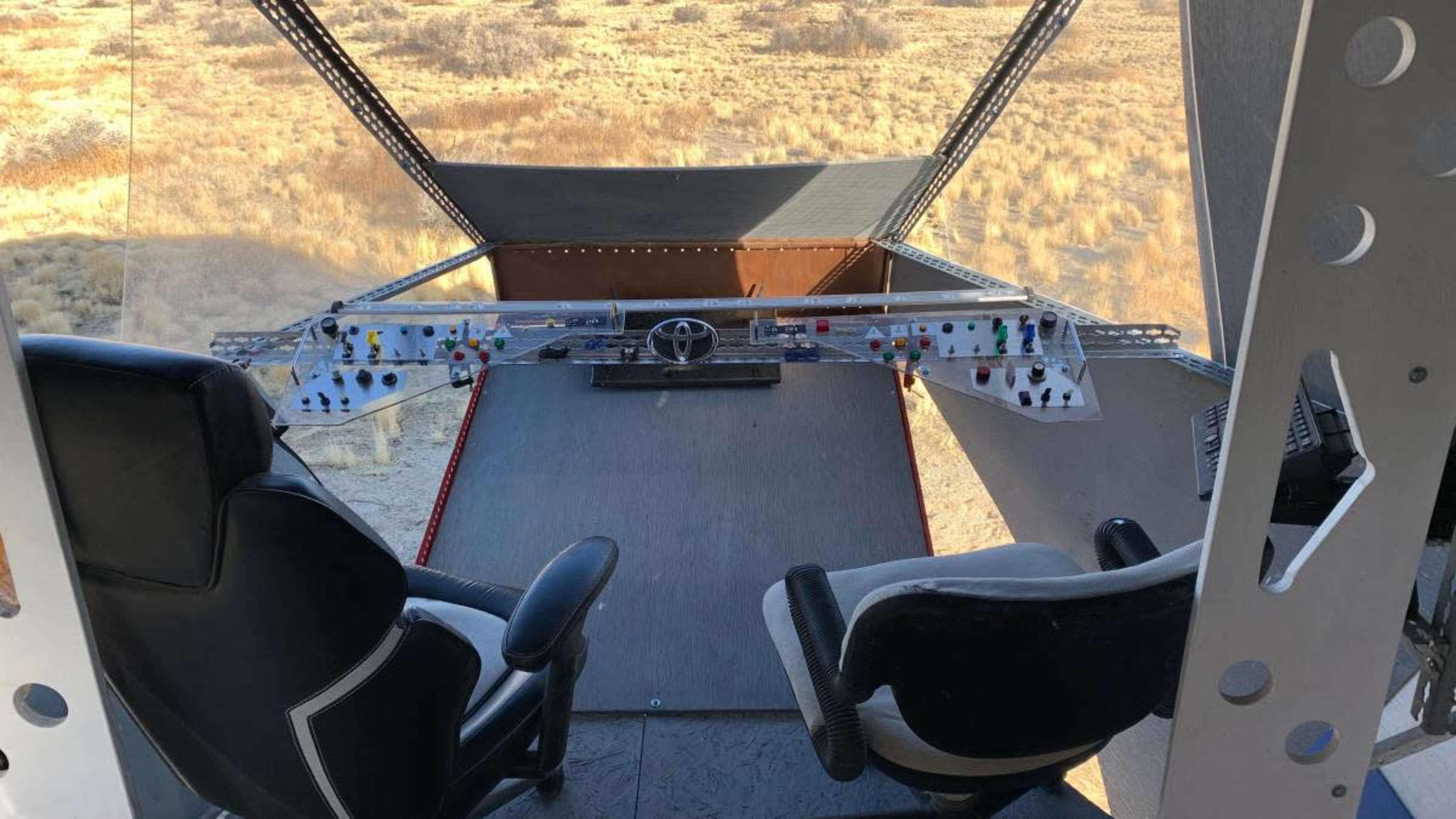 Shuttle pod spacecraft set, Cantil, CA | Production | Peerspace