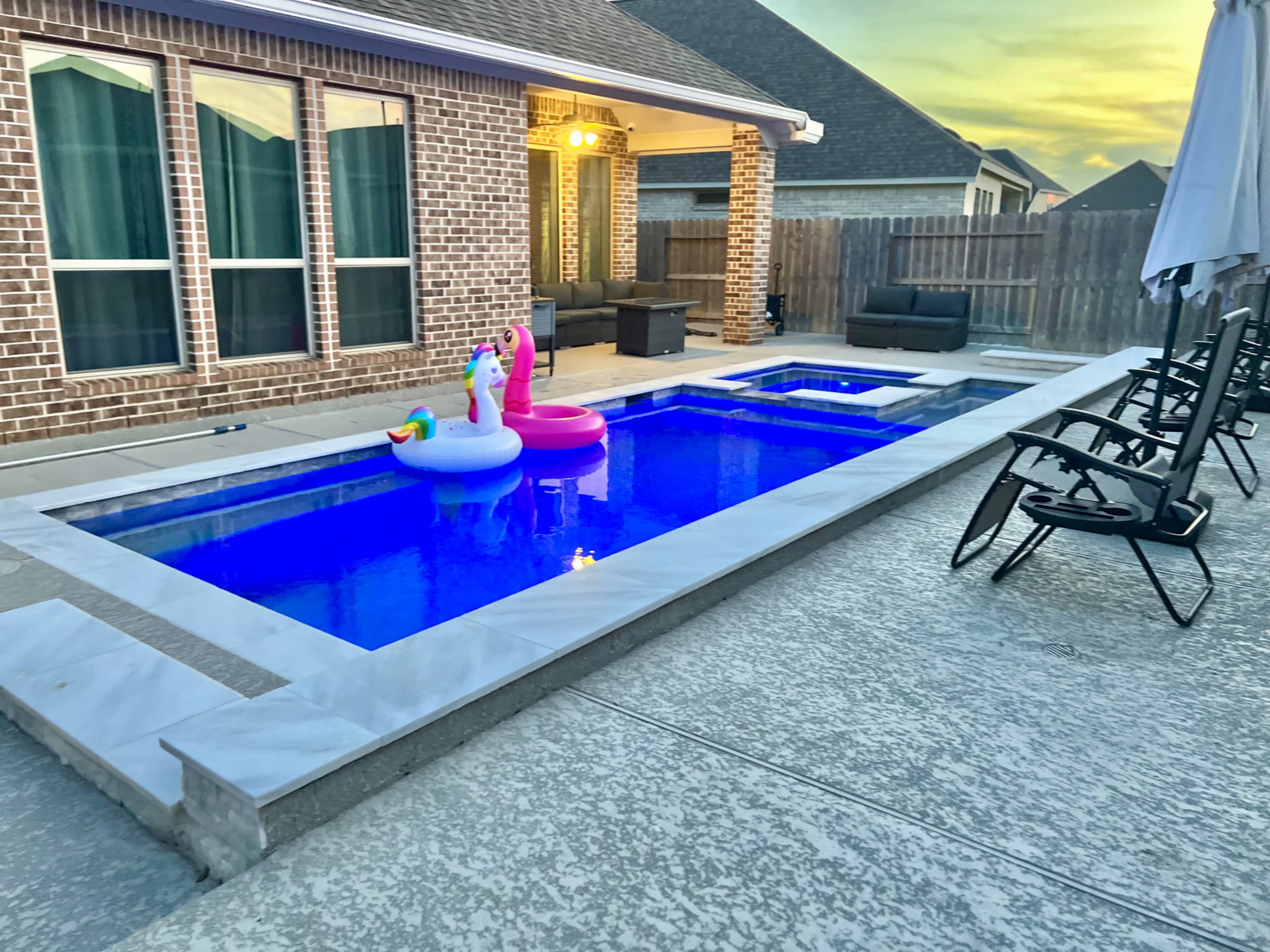 Modern Paradise! | Modern Paradise! New Private Heated Pool and Spa ...