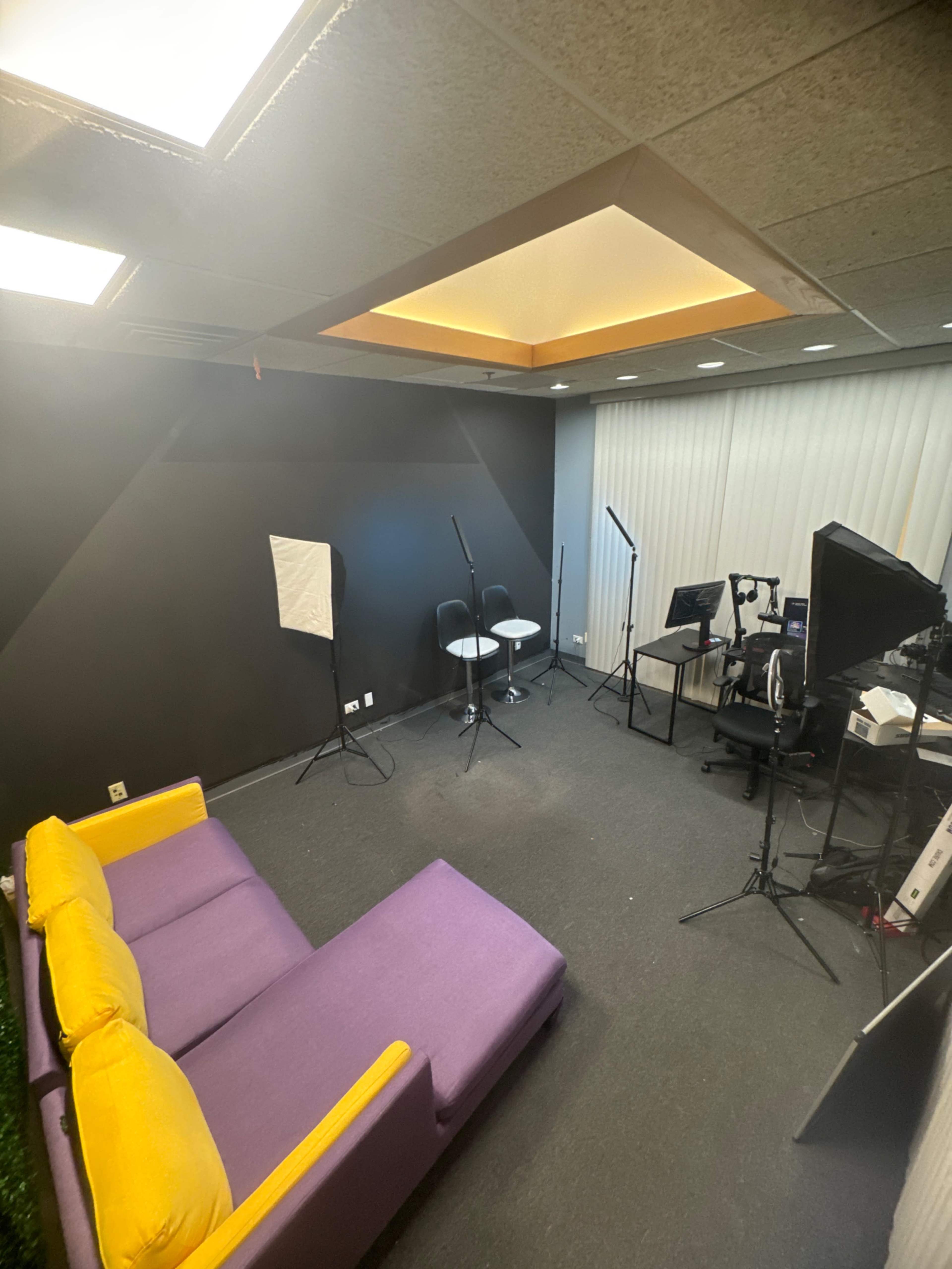 Syndicate TV, Glenview, IL | Production | Peerspace