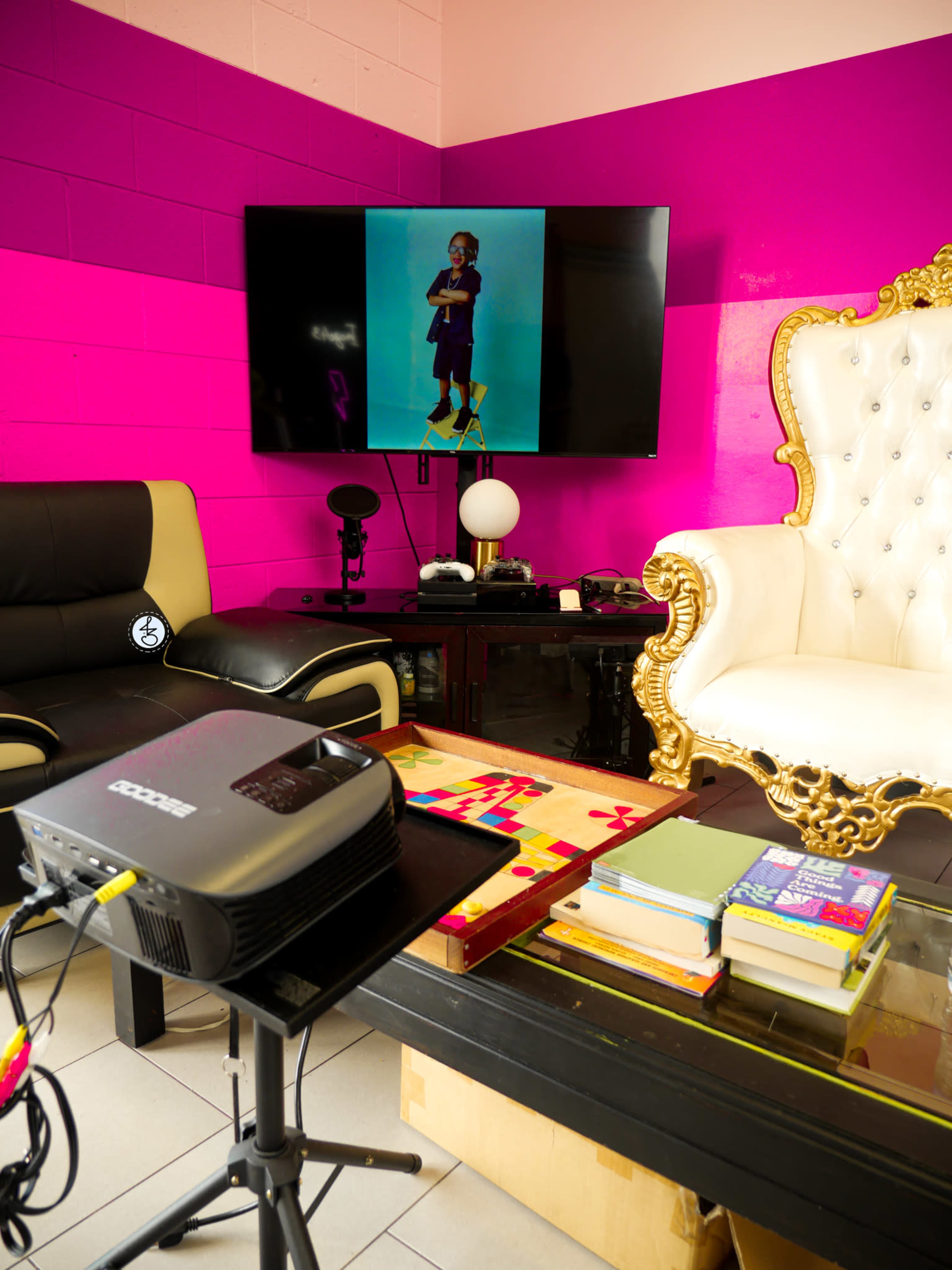 Image43 Studio | Urban Creative Studio with Luxe Chairs and Multiple Backdrop Options, winston ...