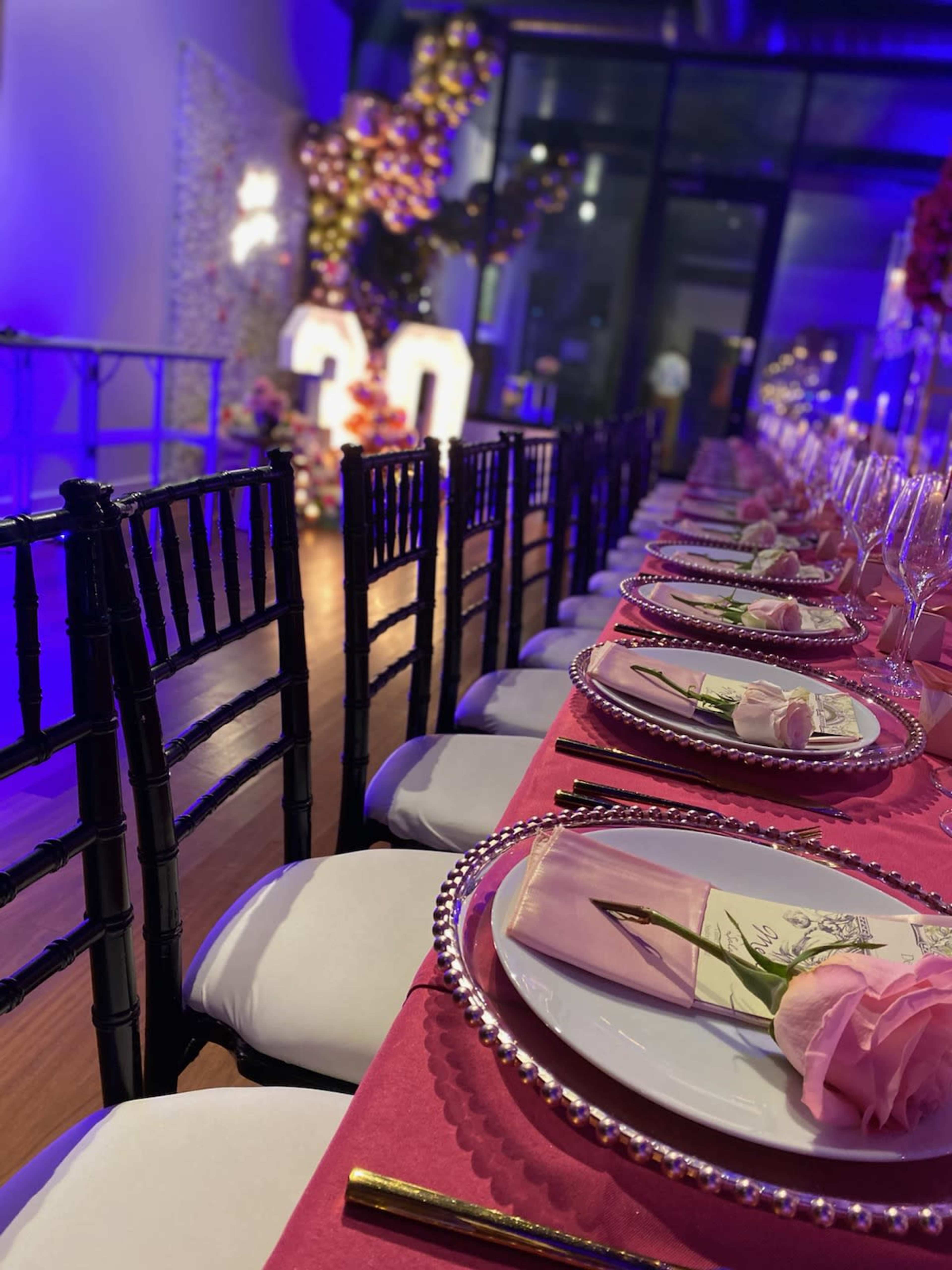 Venue 3539 | Unique and Spacious Converted Storefront Loft, Chicago, IL ...