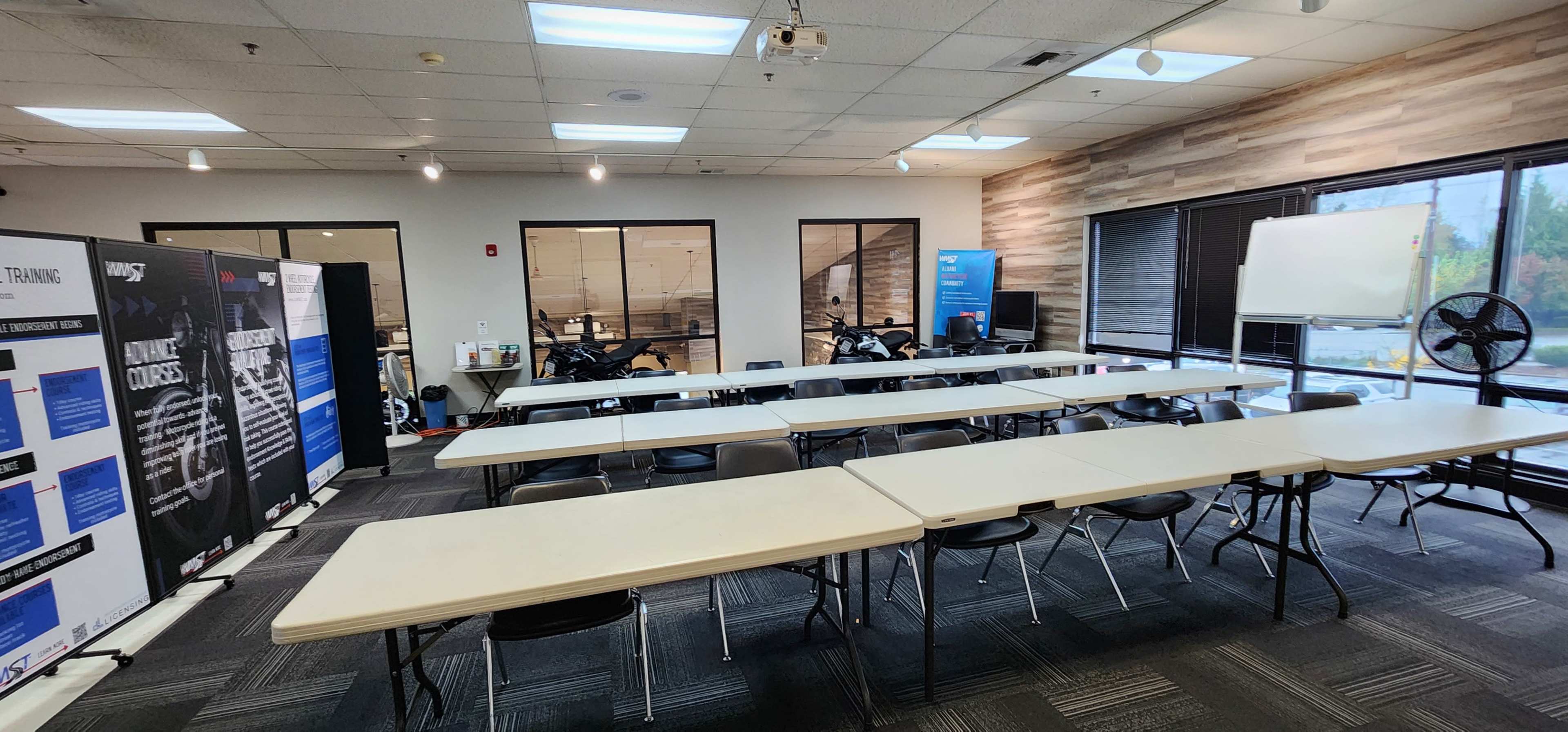 Classroom setting with potential for studio setting, Everett, WA ...