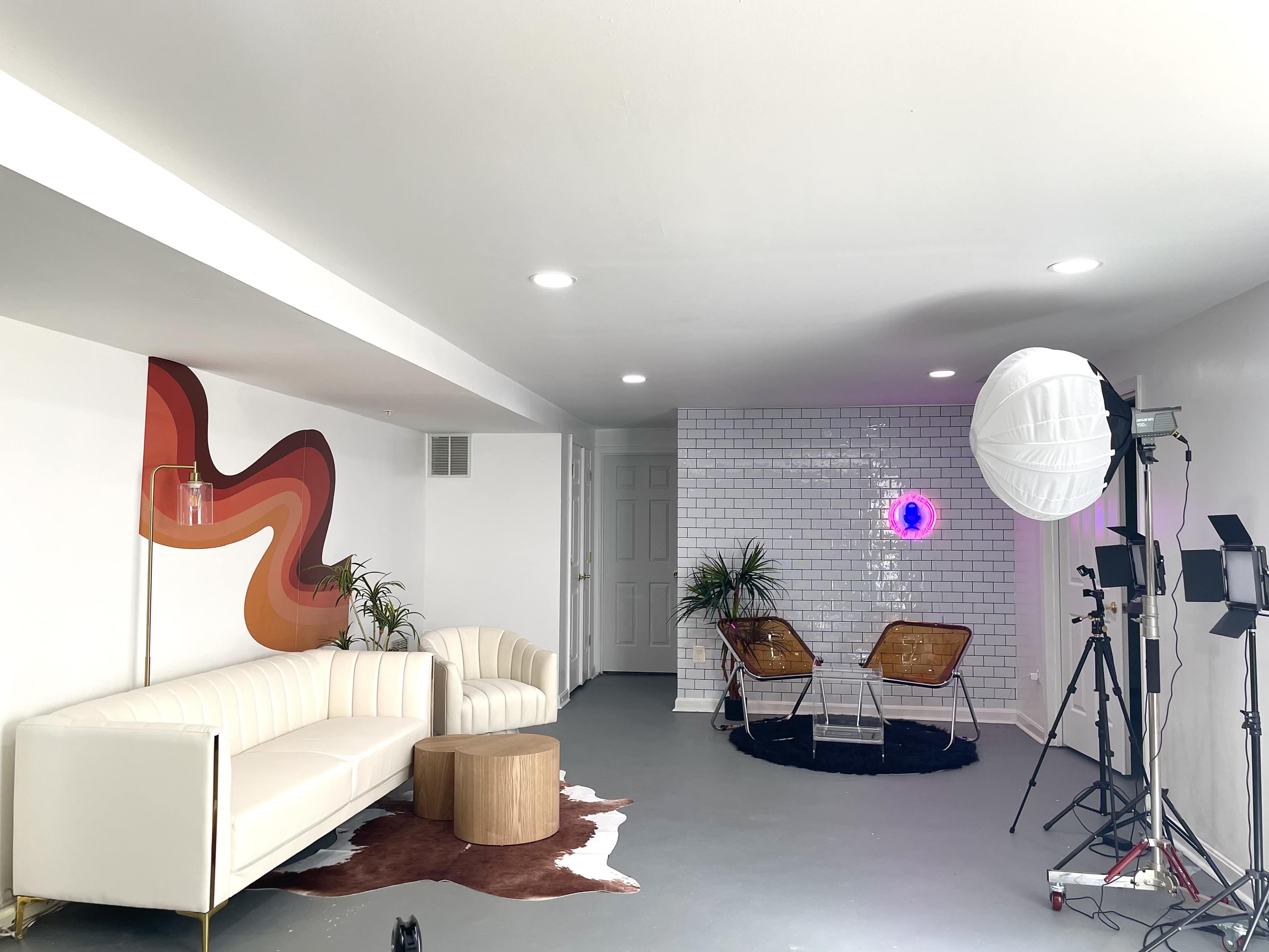 AUX @agwestudios | Modern Podcast and Photo Studio in Prince George's County, Upper Marlboro, MD ...