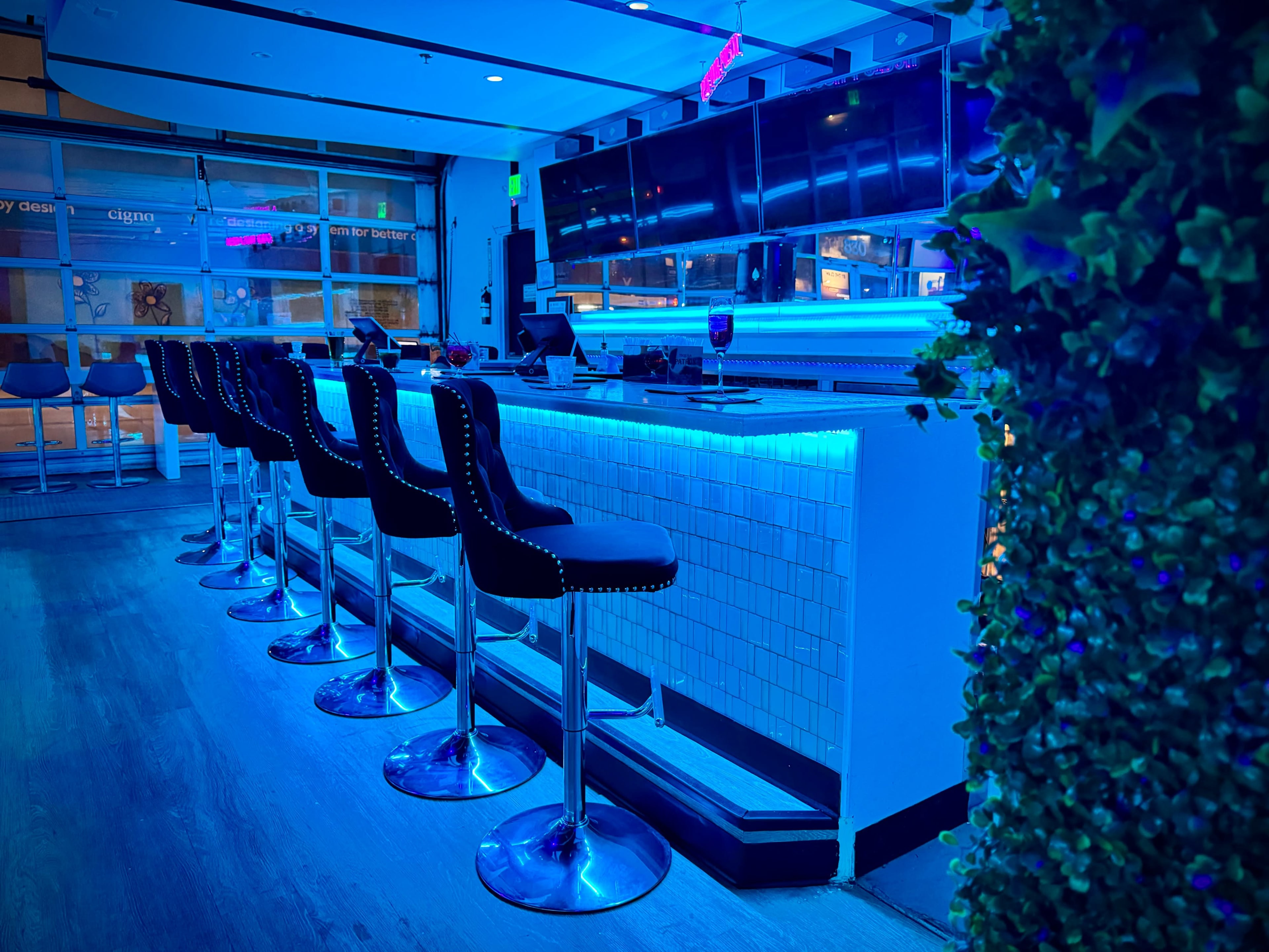 Reflections db Lounge | Stylish Upscale Downtown Cocktail Lounge with ...