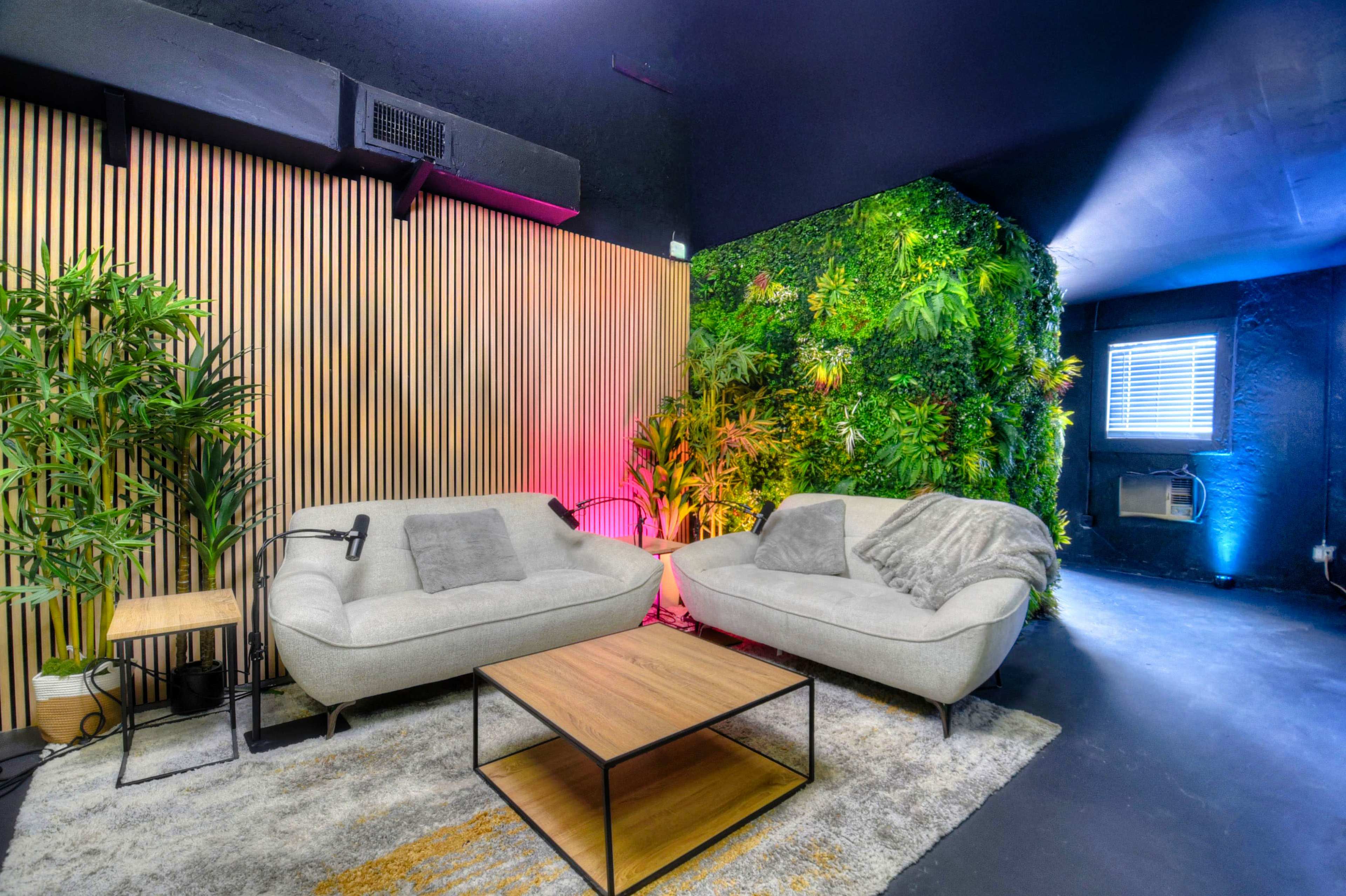 50ft green screen podcast production/vfx studio in the heart of miami ...