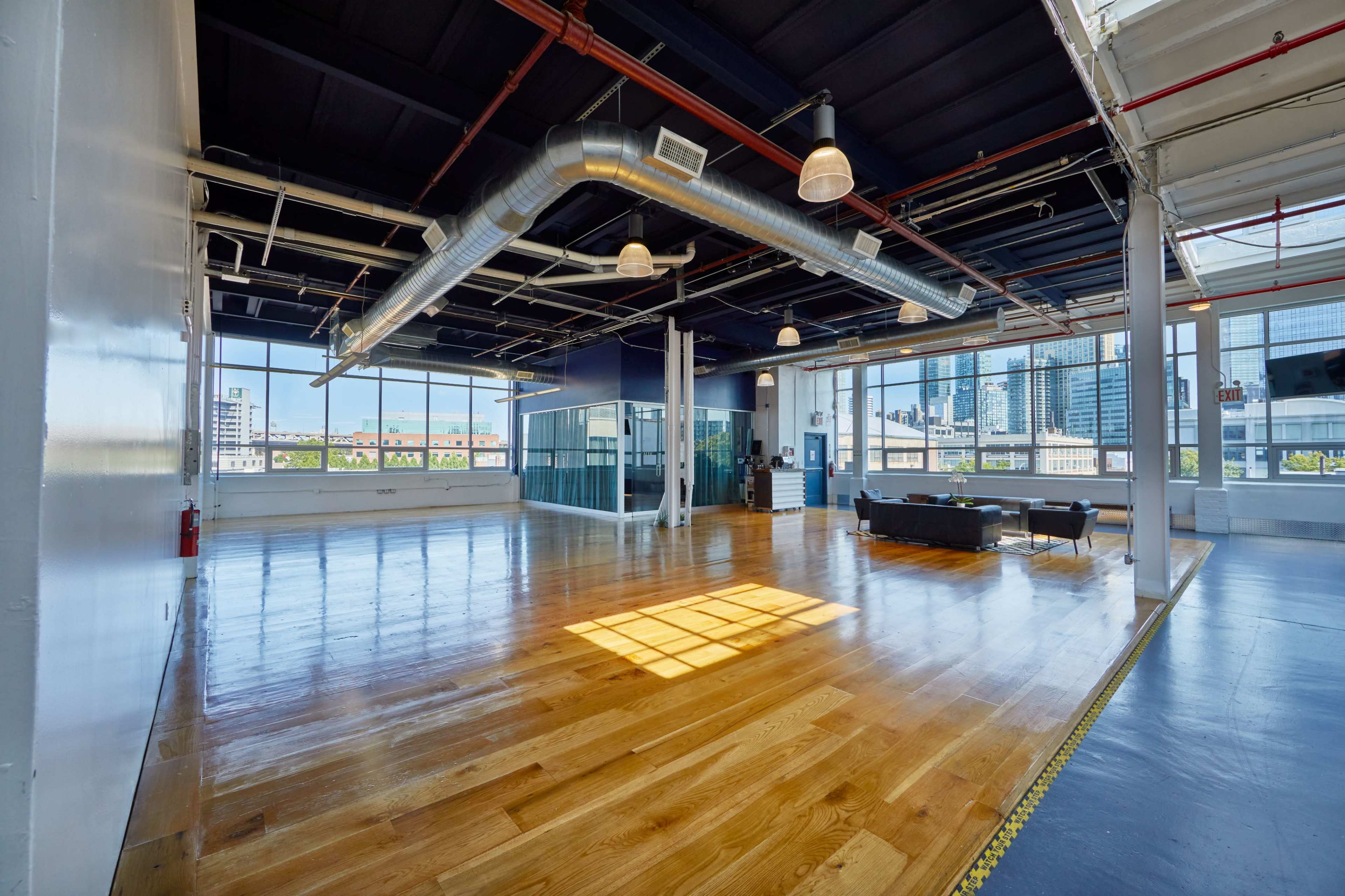 FULL SERVICE PHOTO/VIDEO PRODUCTION FACILITY, Long Island City, NY ...