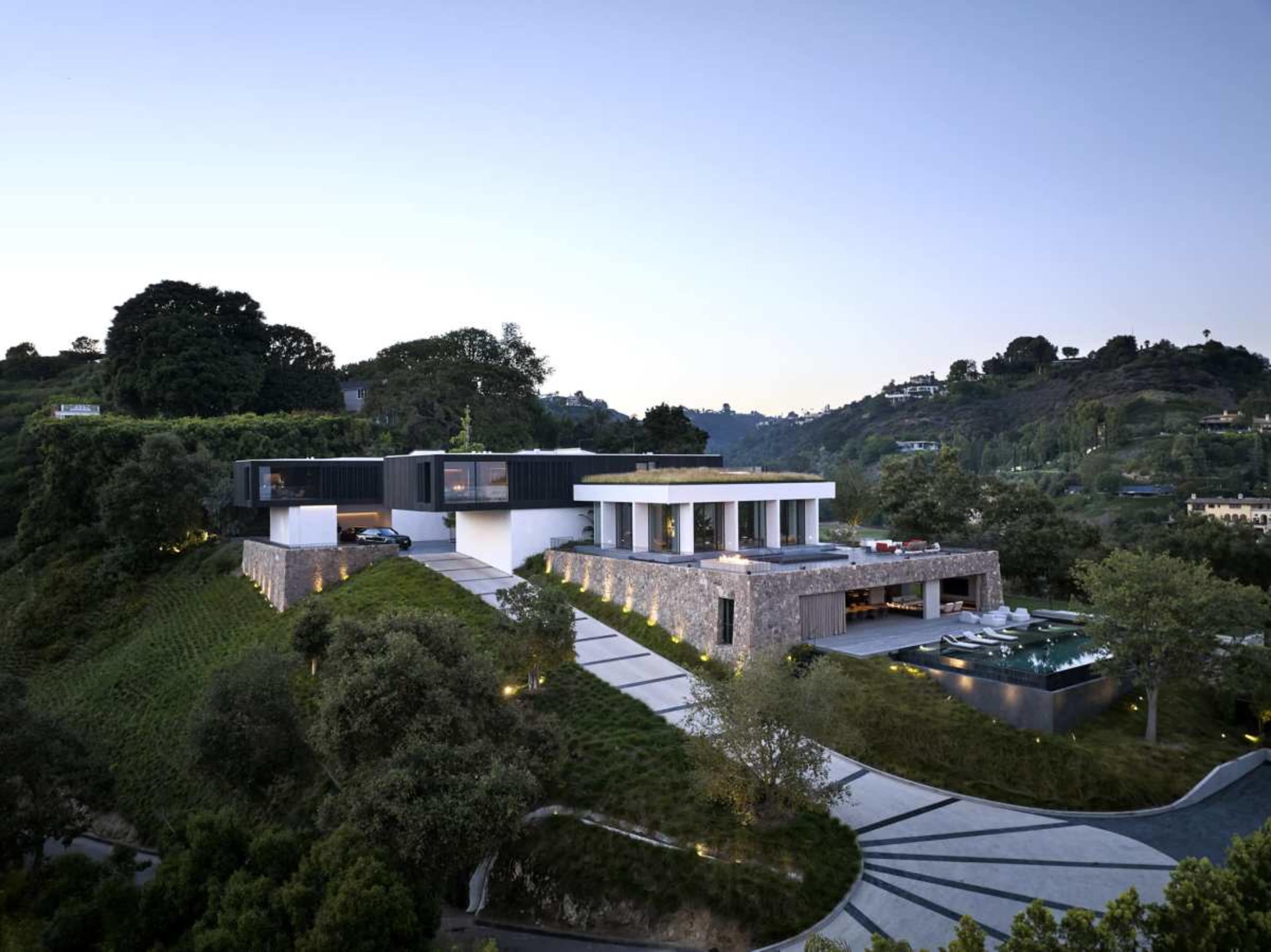 MDL Studios | Strata House - Elegant Living in Precise Luxury, Los ...