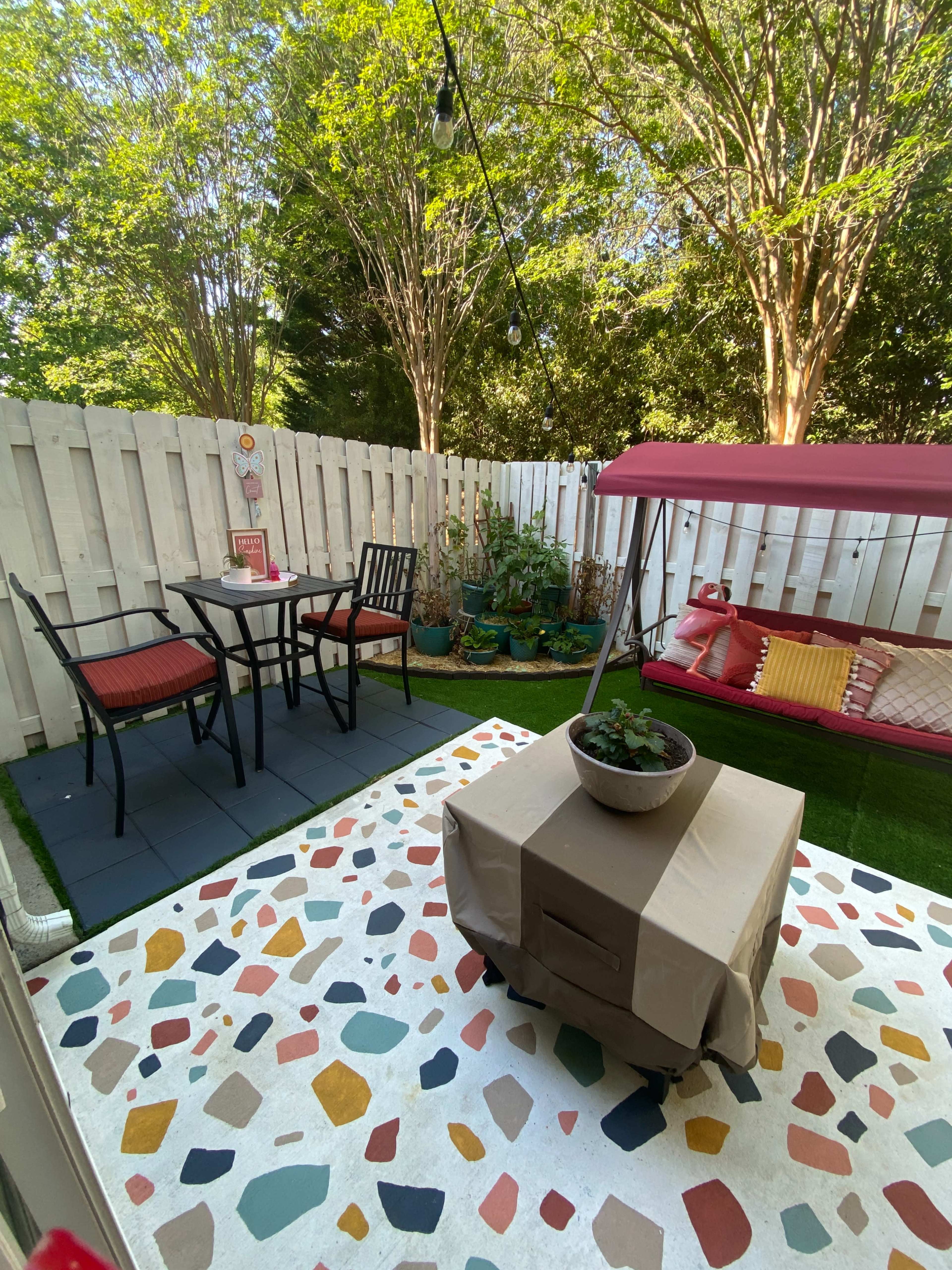 Quaint Colorful Backyard, Charlotte, NC | Production | Peerspace