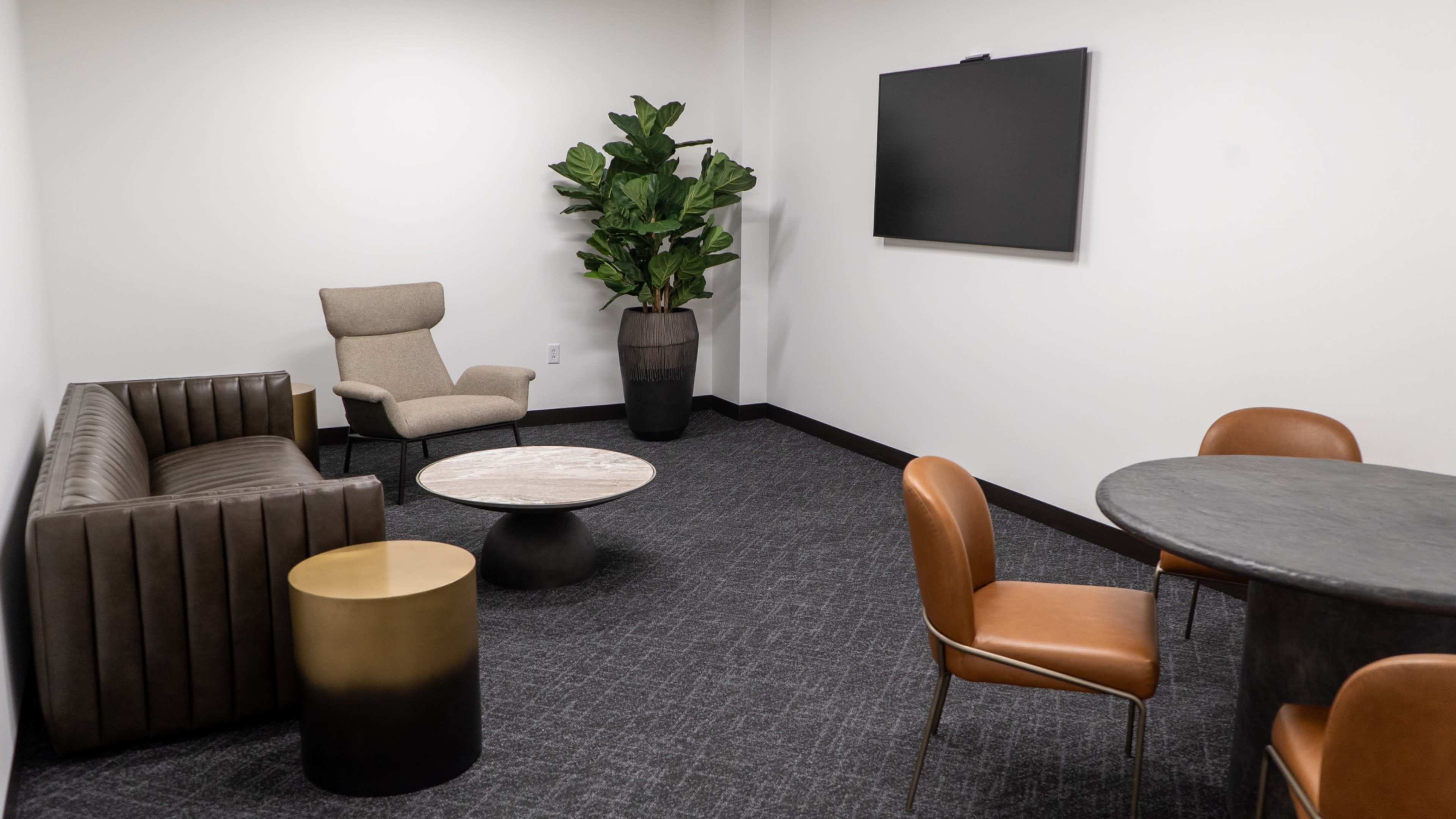 Green Room 102 near Downtown Dallas, Dallas, TX | Off-Site | Peerspace