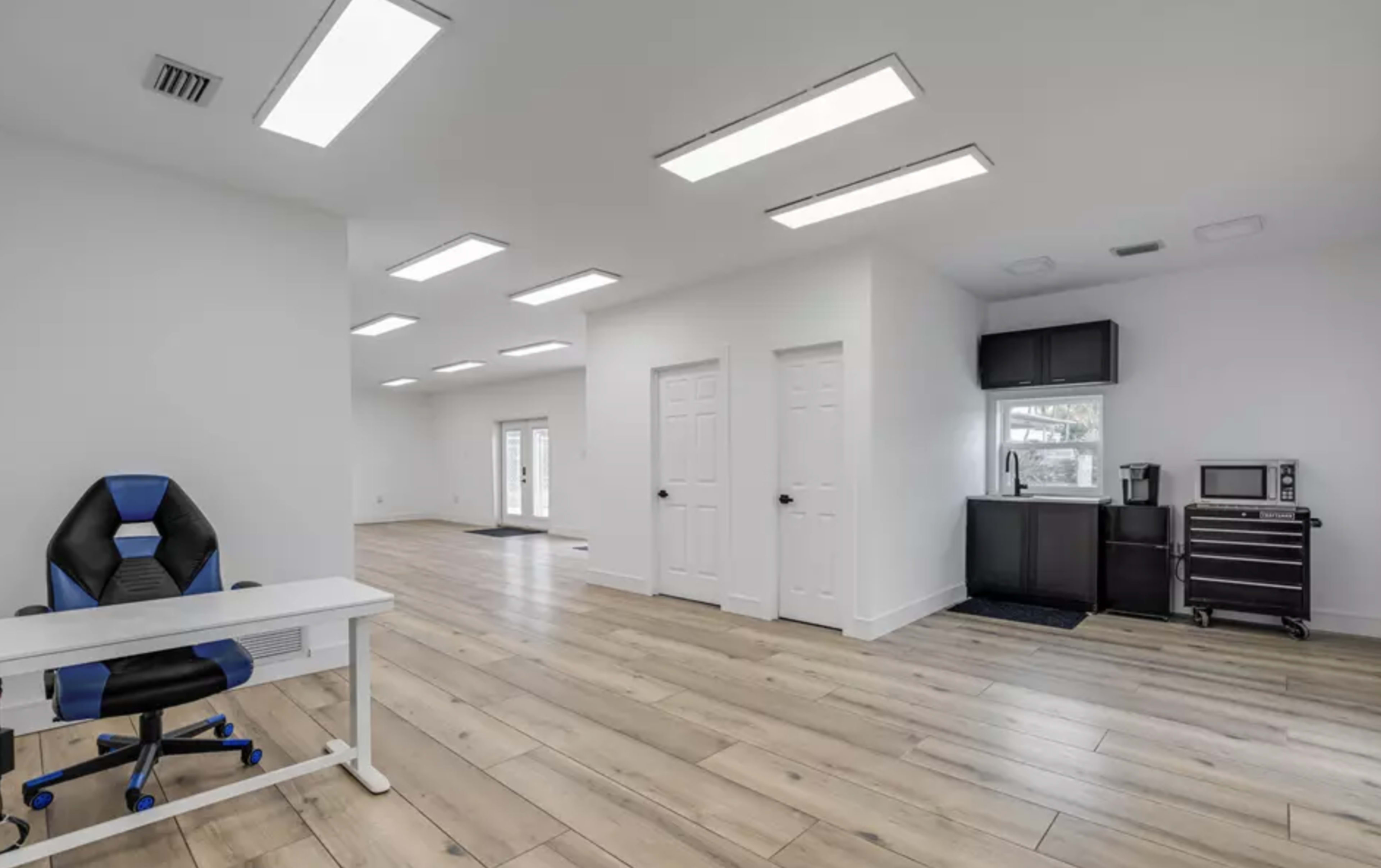 Downtown Studio Space, Melbourne, FL | Event | Peerspace