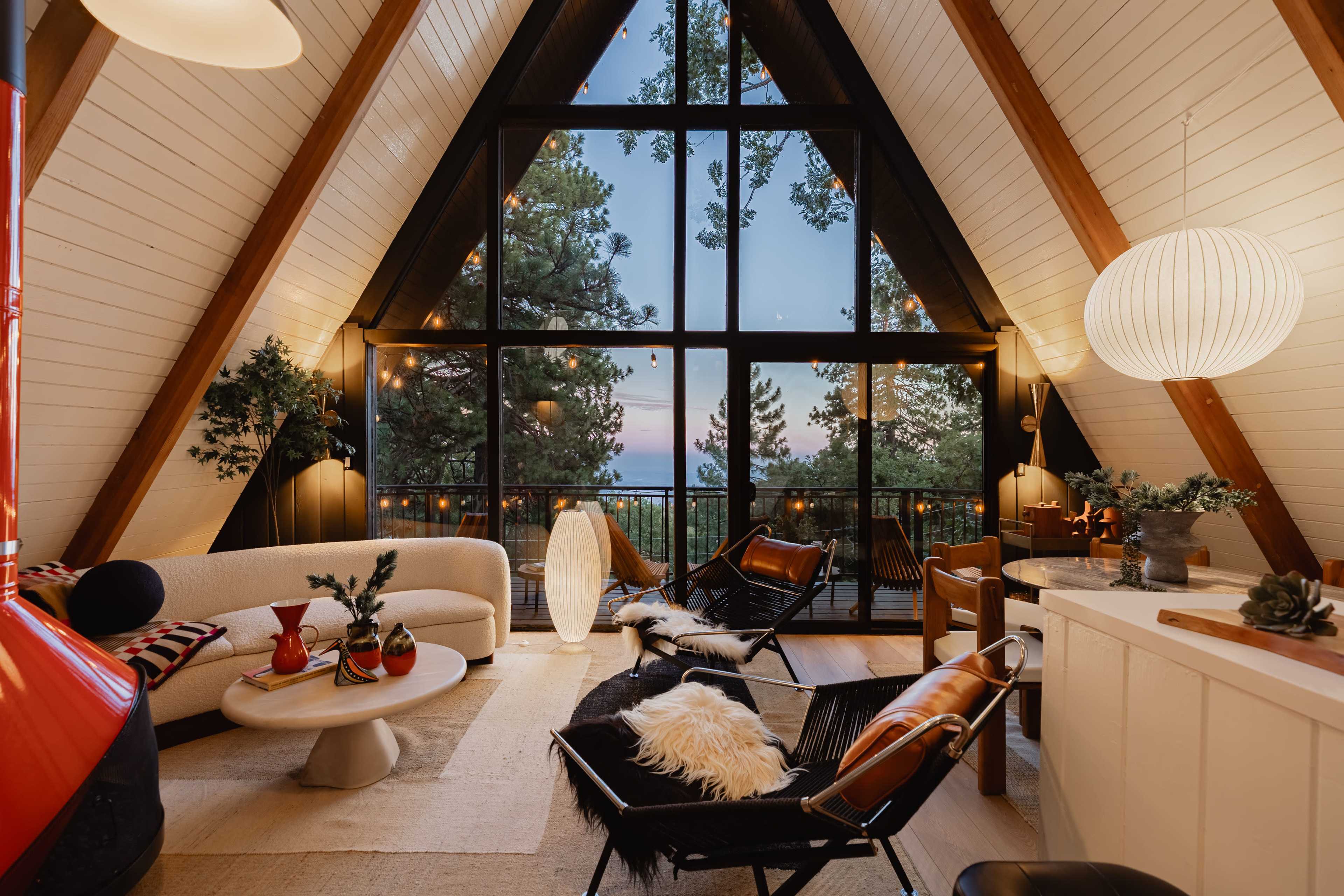 Treehouse A-frame | A Magic Treehouse A-frame | Epic Views of Forest ...