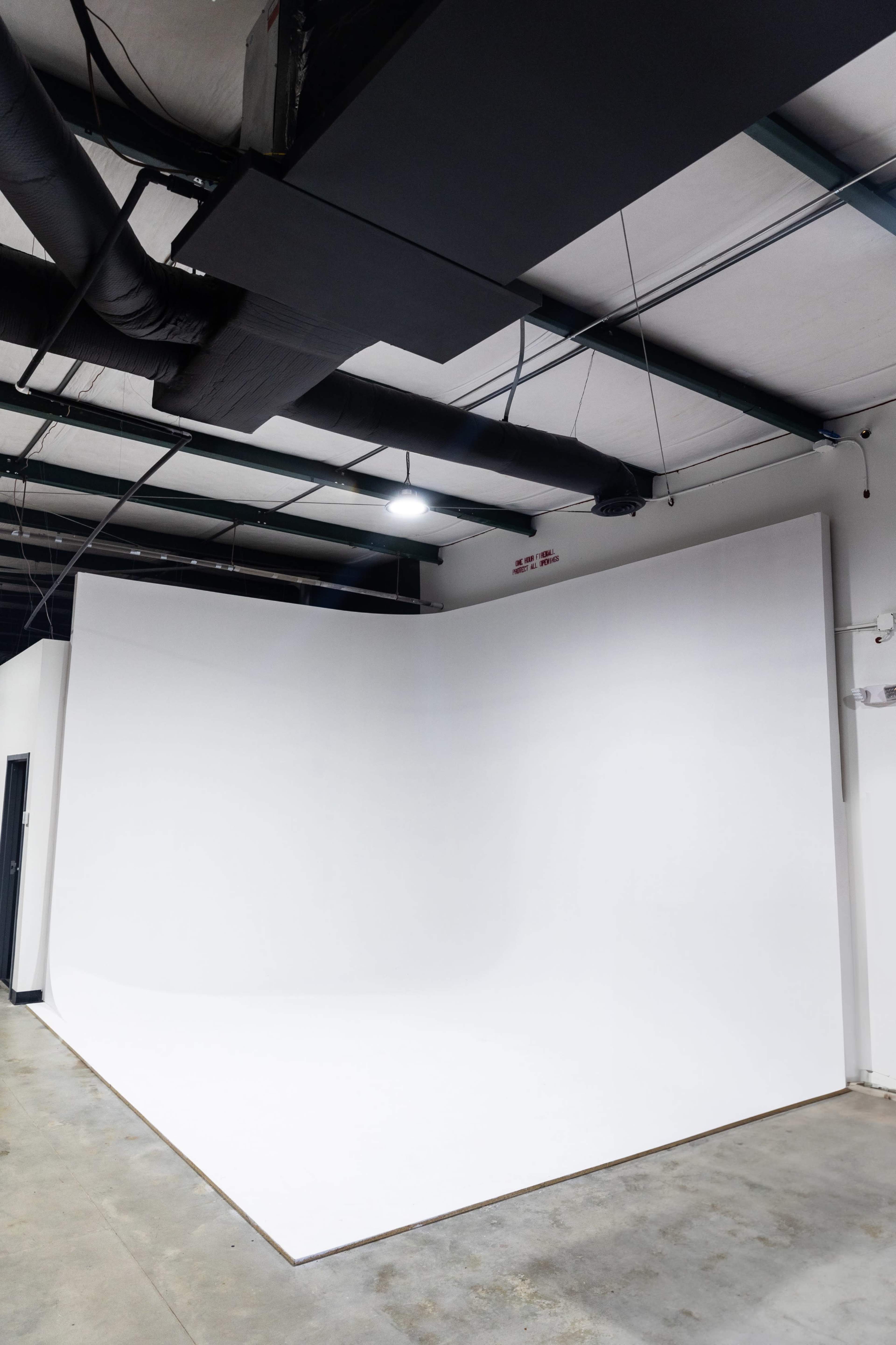 Studio Cyc Wall Near Downtown, Lawrenceville, GA | Production | Peerspace