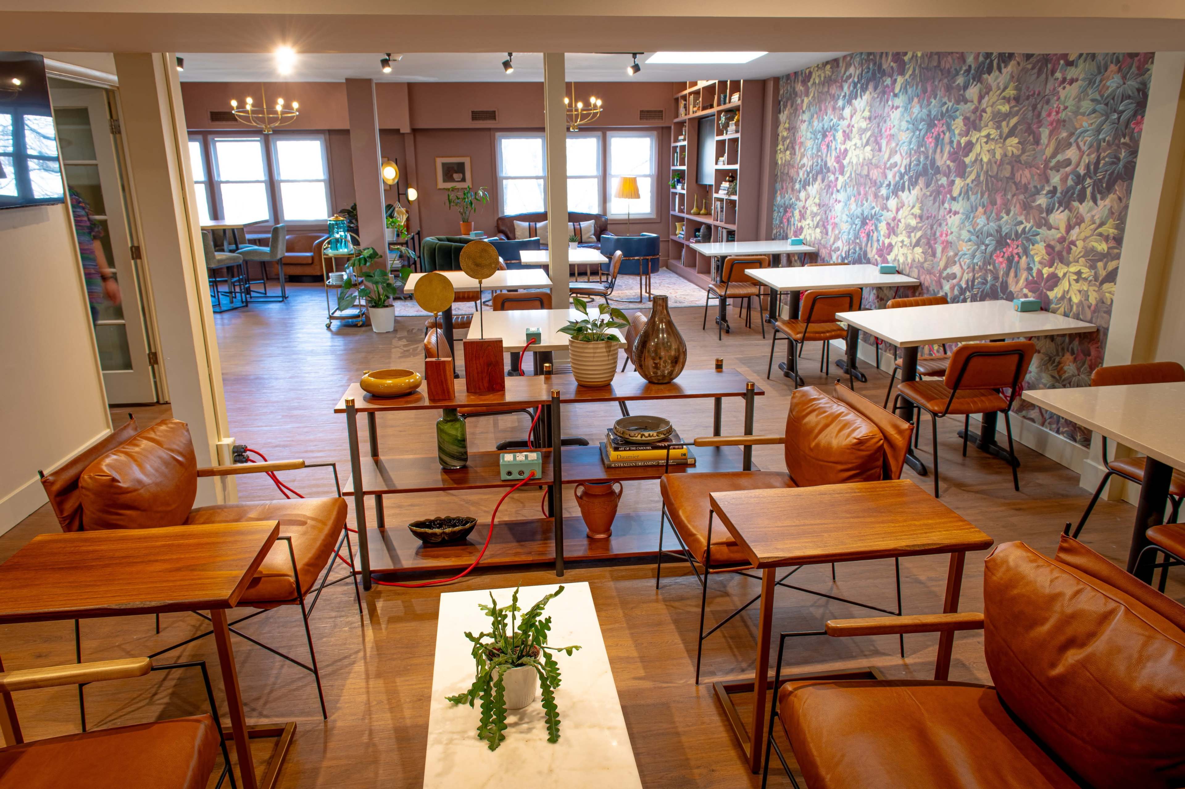 Studio / Del Ray | Beautifully Decorated Neighborhood Coworking Space ...