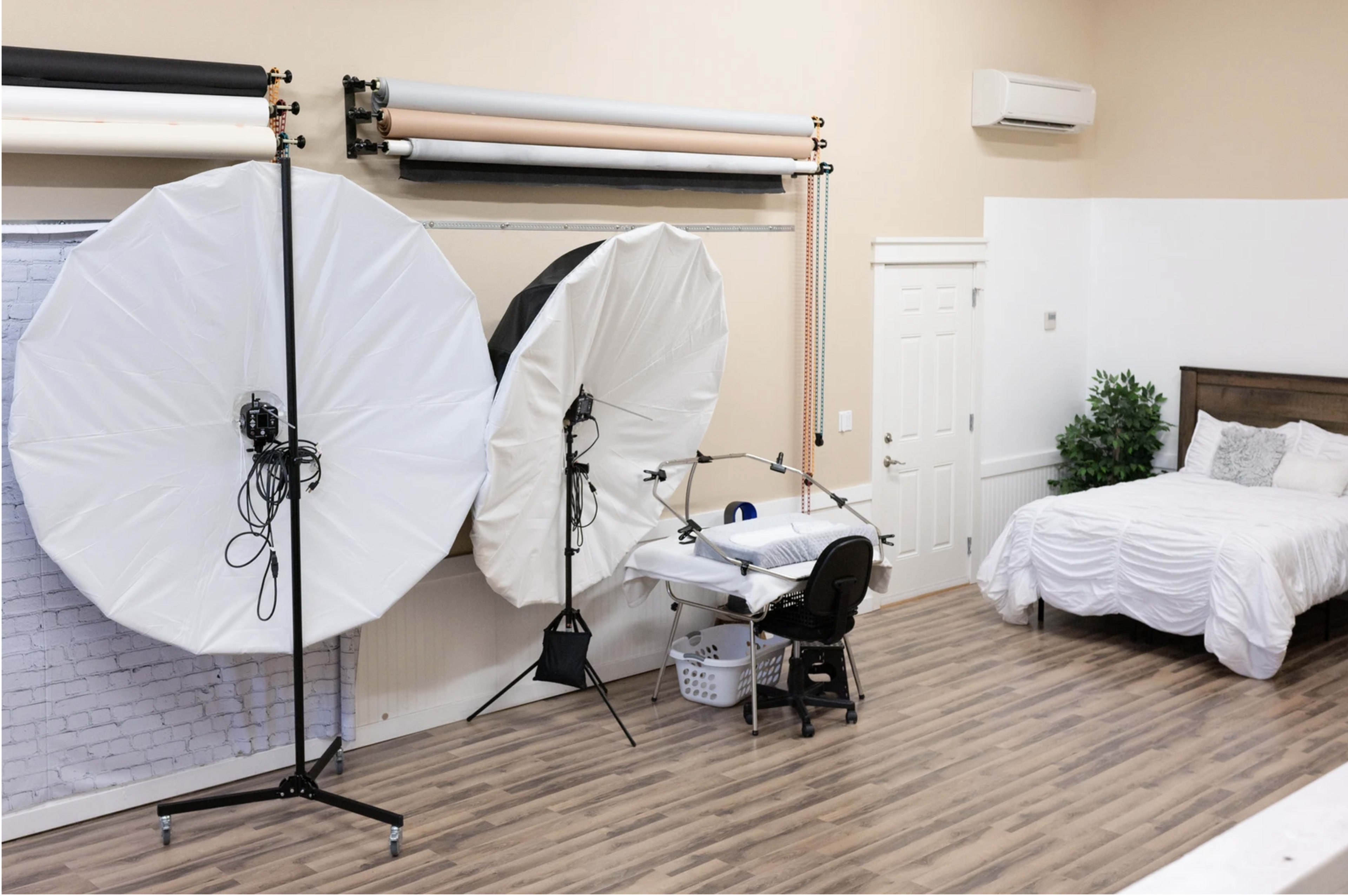 Close to town large photography studio space, Eugene, OR | Production ...