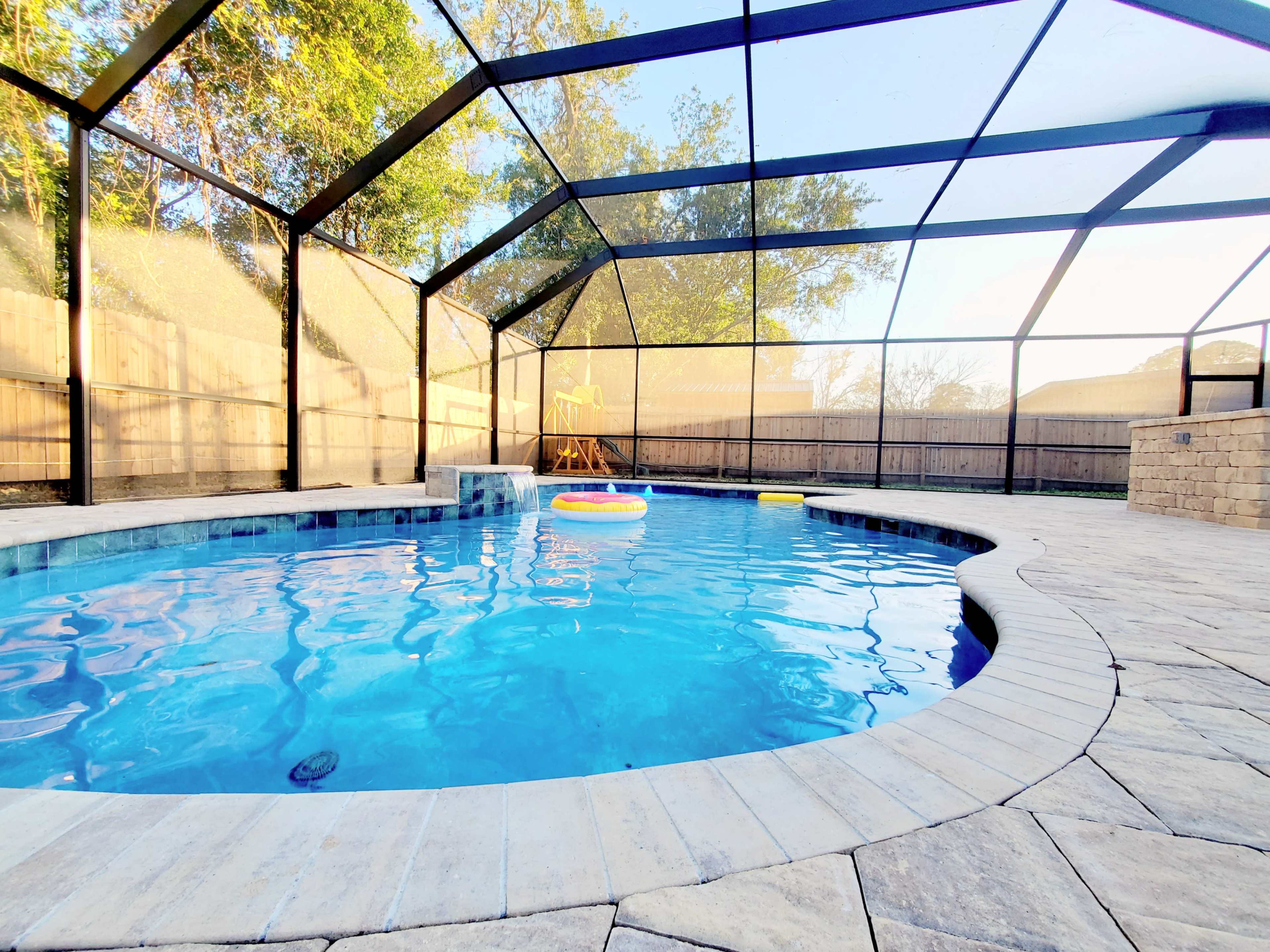 Screened Pool Bungalow with Fabulous LED Lighting, Jacksonville, FL ...