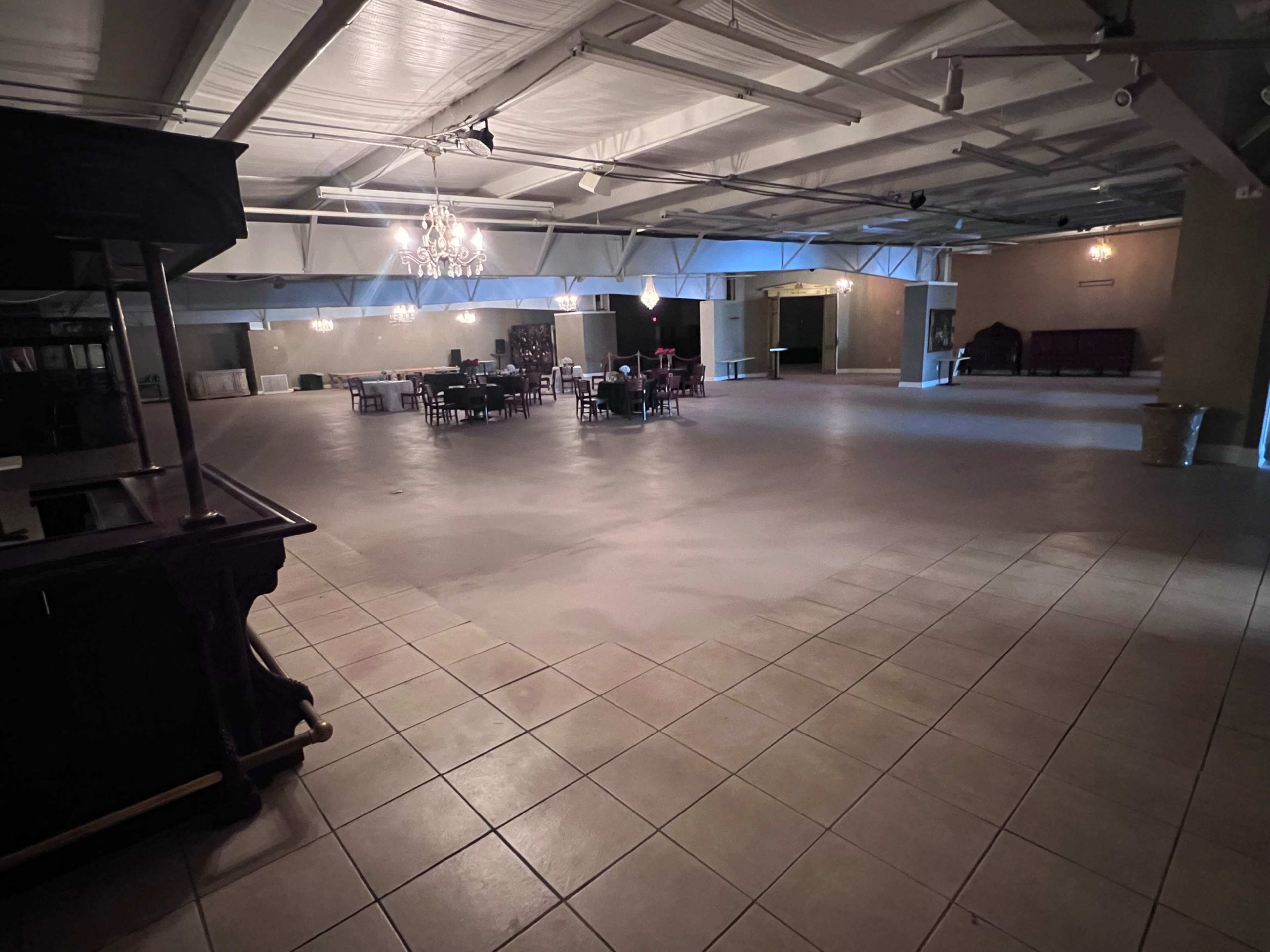 Large Upscale Event Venue, Laplace, LA | Event | Peerspace