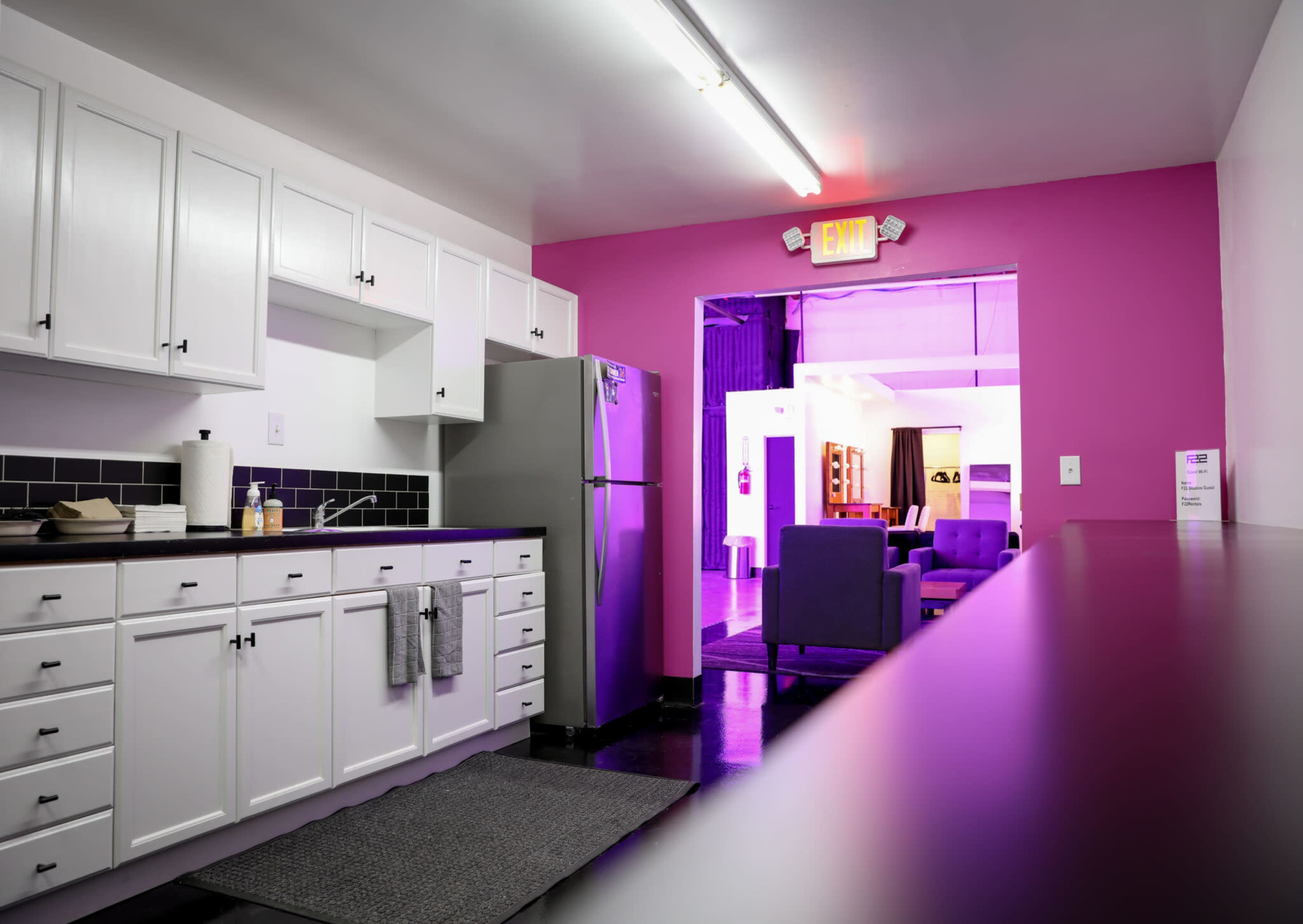 Doc's Workshop @ F22 Studios | Doc's Workshop- Huge 3 Wall Cyc, Pre-Lit RGBWW, Tons of amenities ...