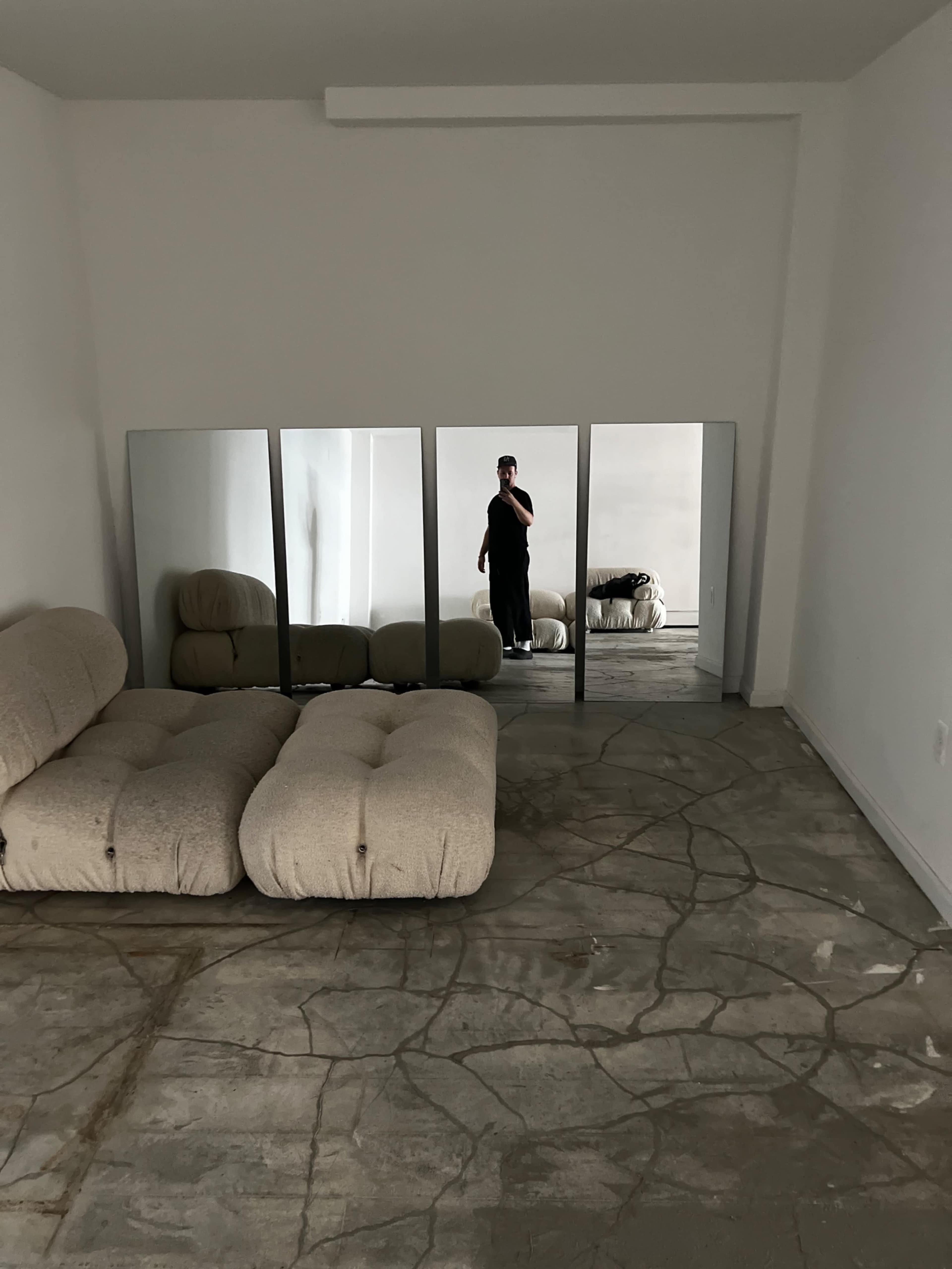 prime Dime Square pop-up venue & art gallery – trendy, bright, ground ...