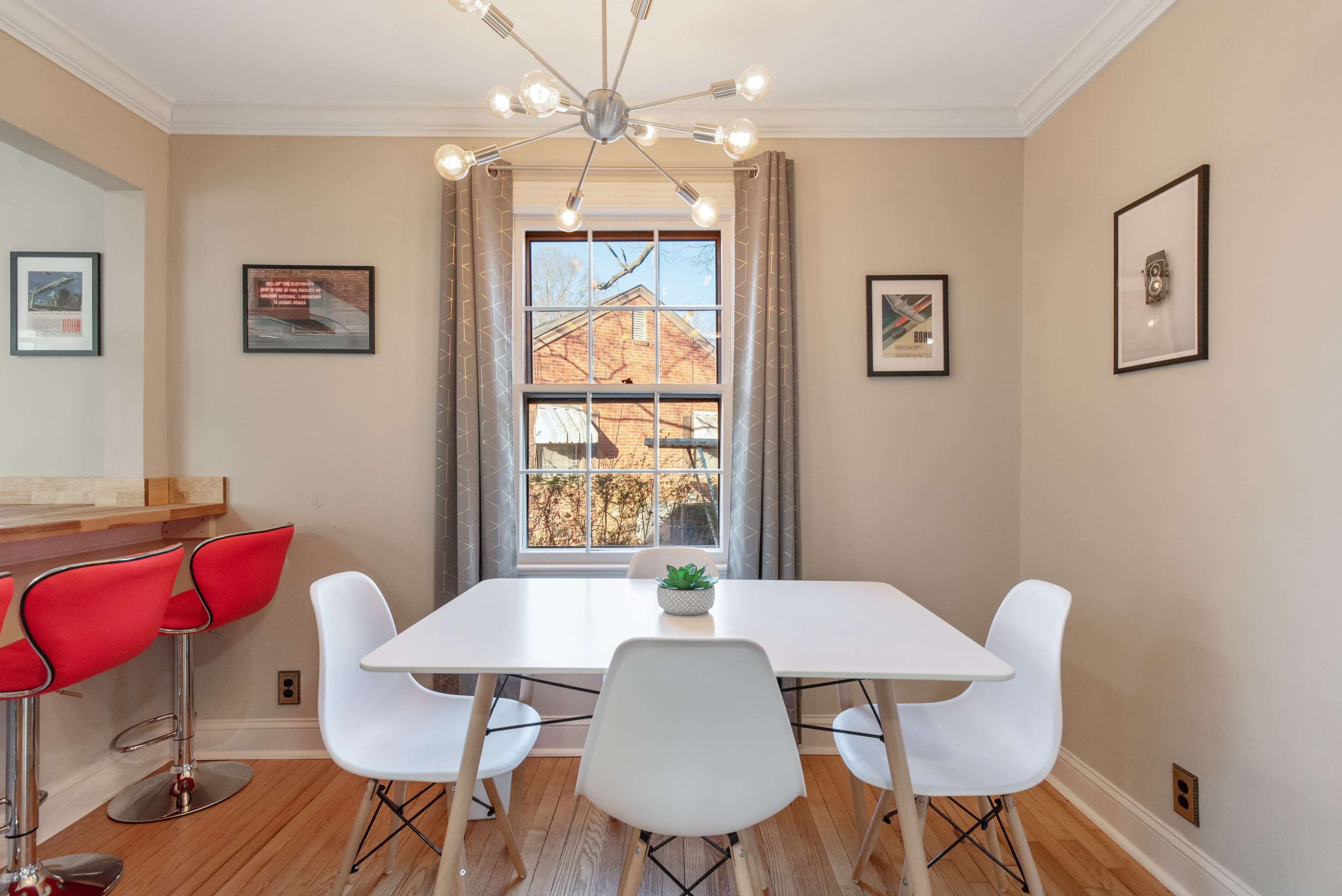 Restored 1950's Retro Themed Home, Raleigh, NC | Off-Site | Peerspace