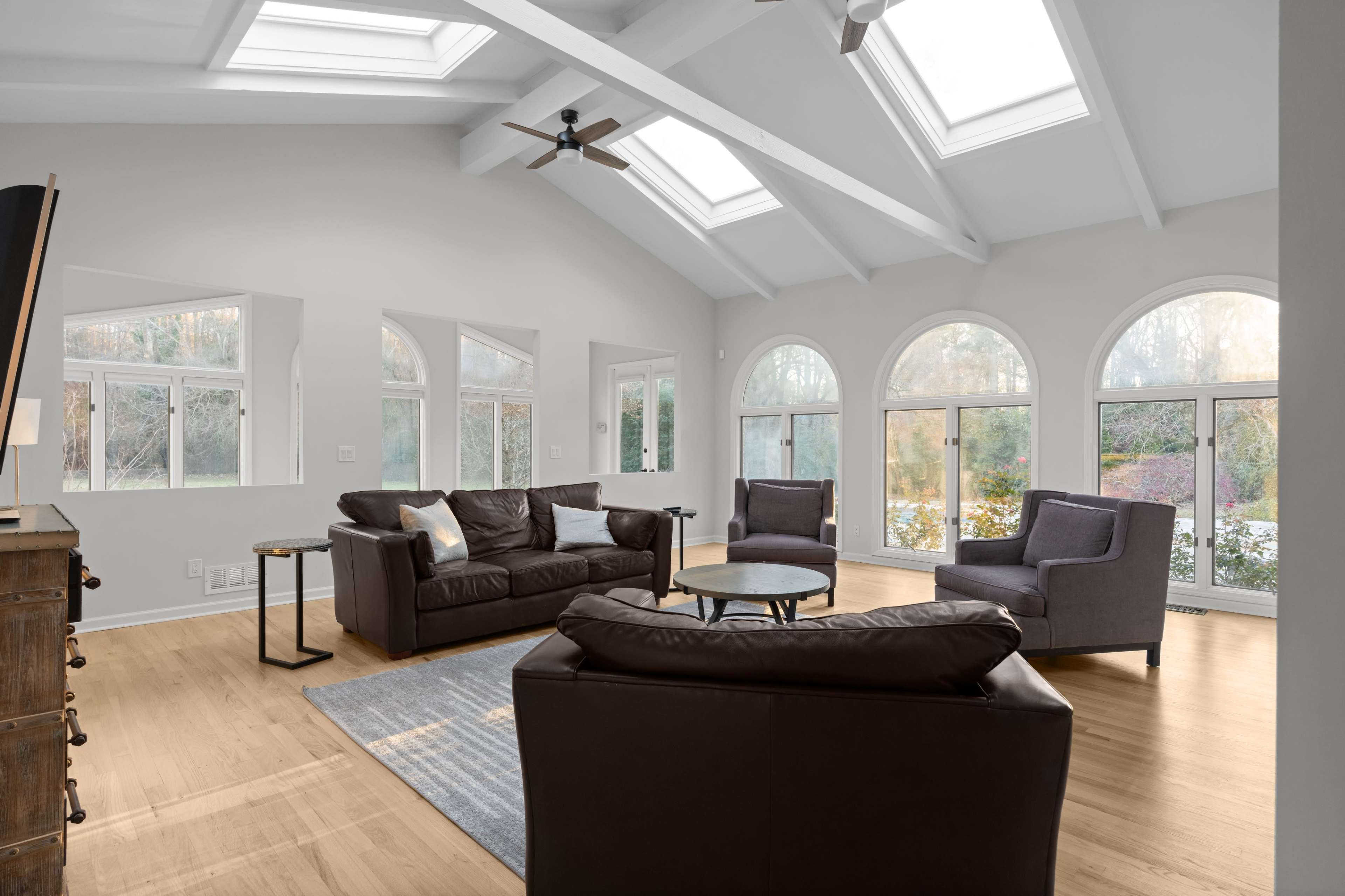 Modern Ranch Retreat in Buckhead/Sandy Springs, Atlanta, GA ...