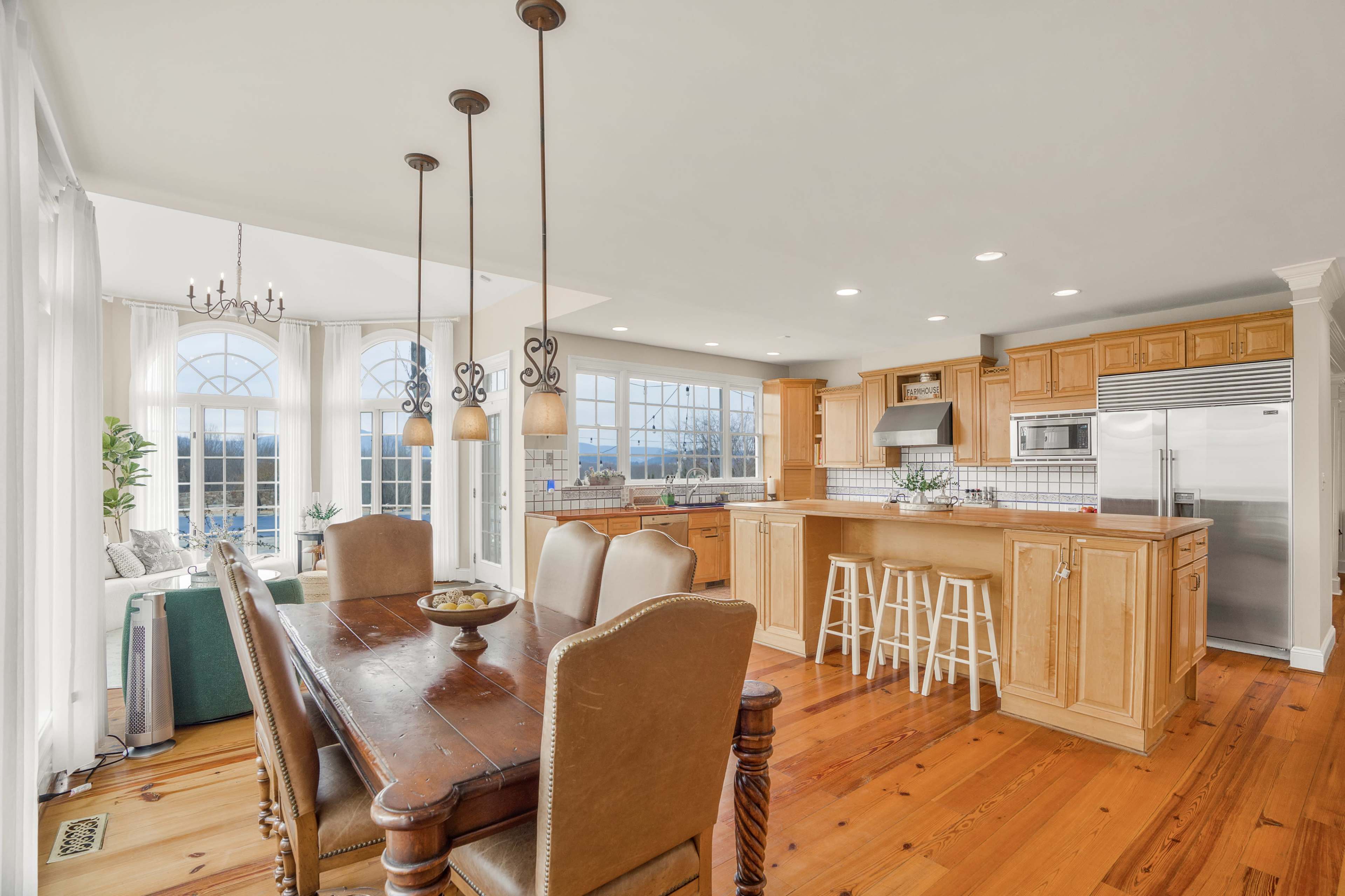 Mountain Mama Ranch | Luxury Farmhouse on 200 Acres w/ Blue Ridge Views ...