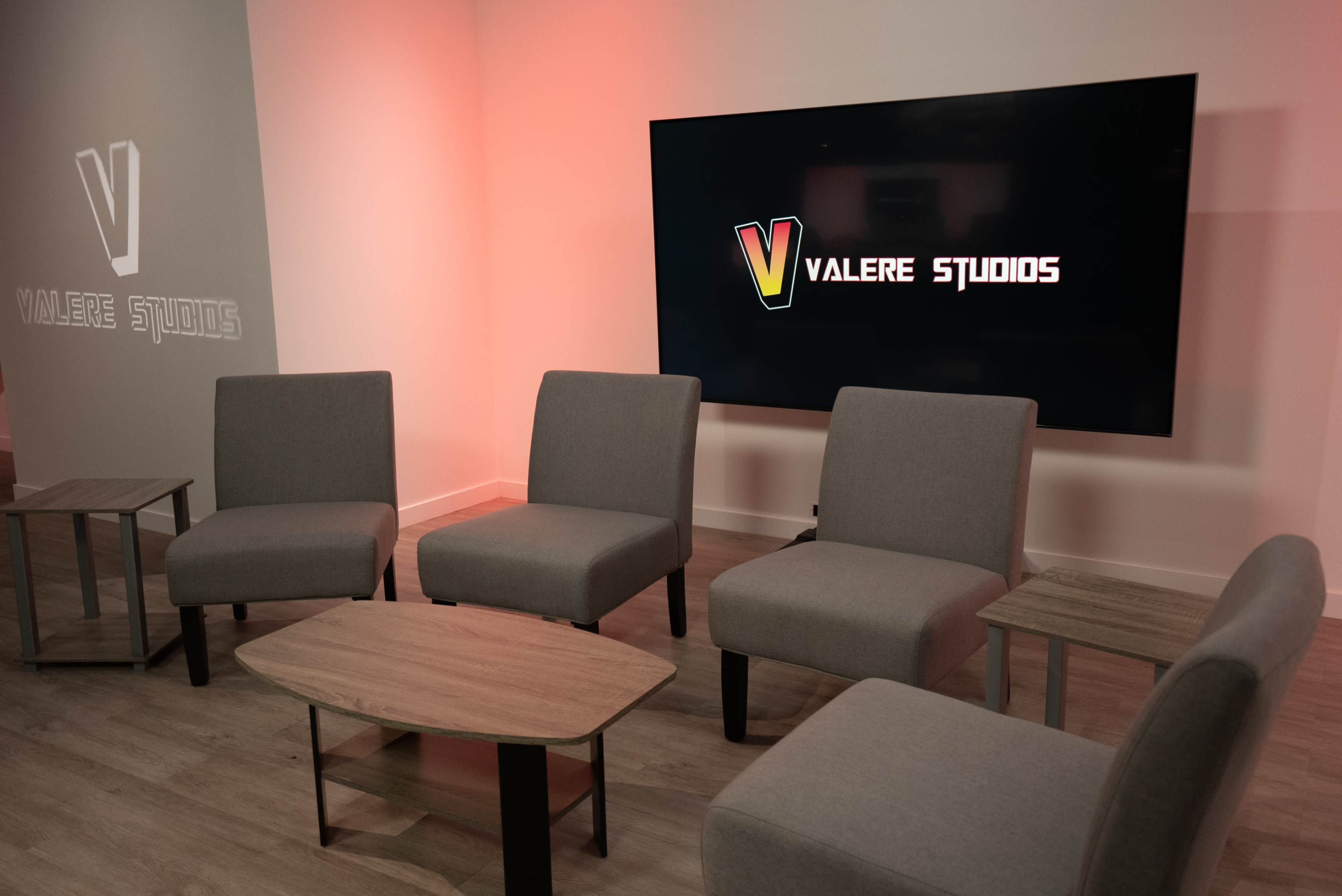 Technical Video and Film Studio - Industrial Vibe meets Modern Set ...