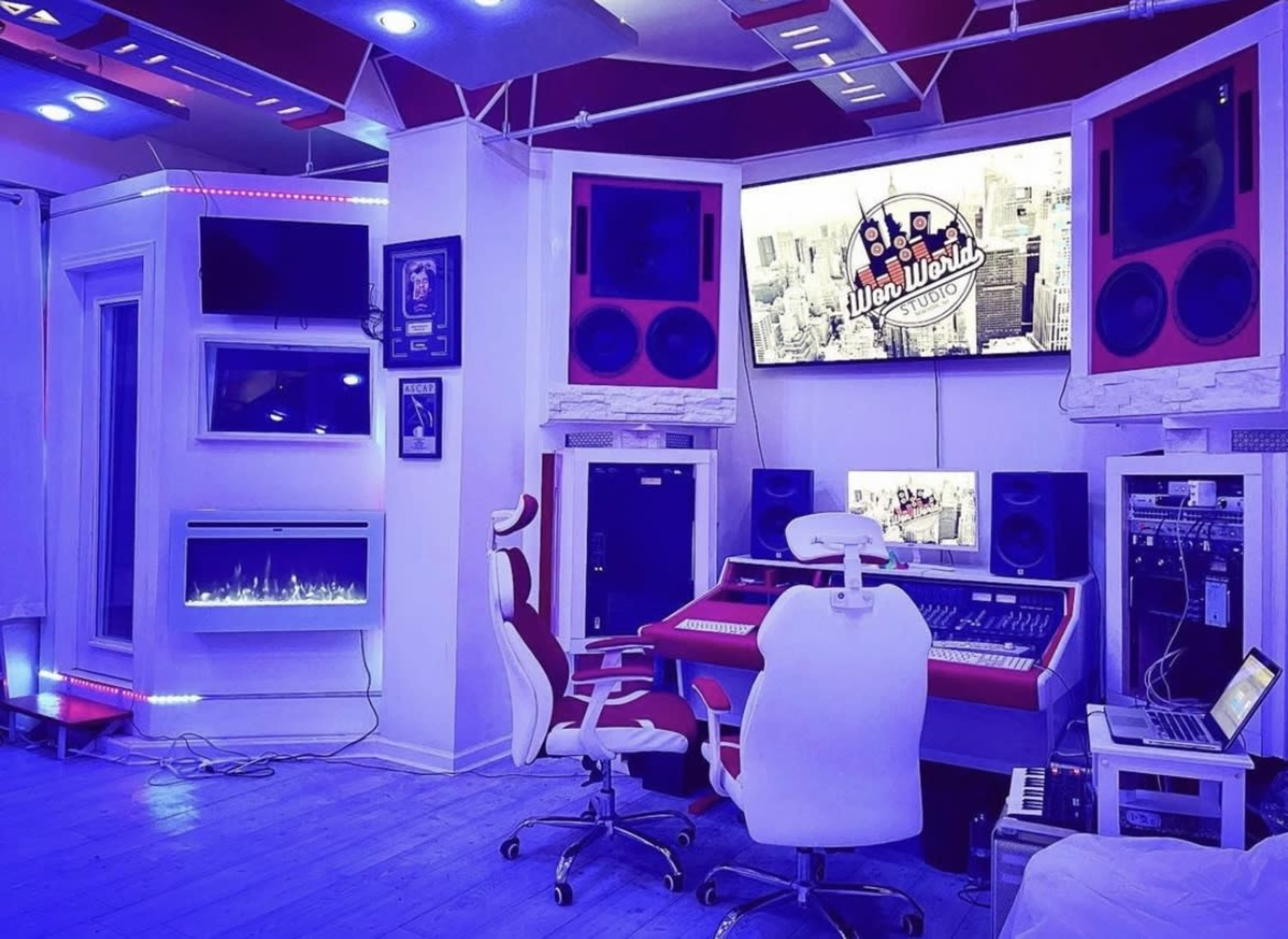Midtown Spaceship Style Recording Studio, New York, NY | Production ...