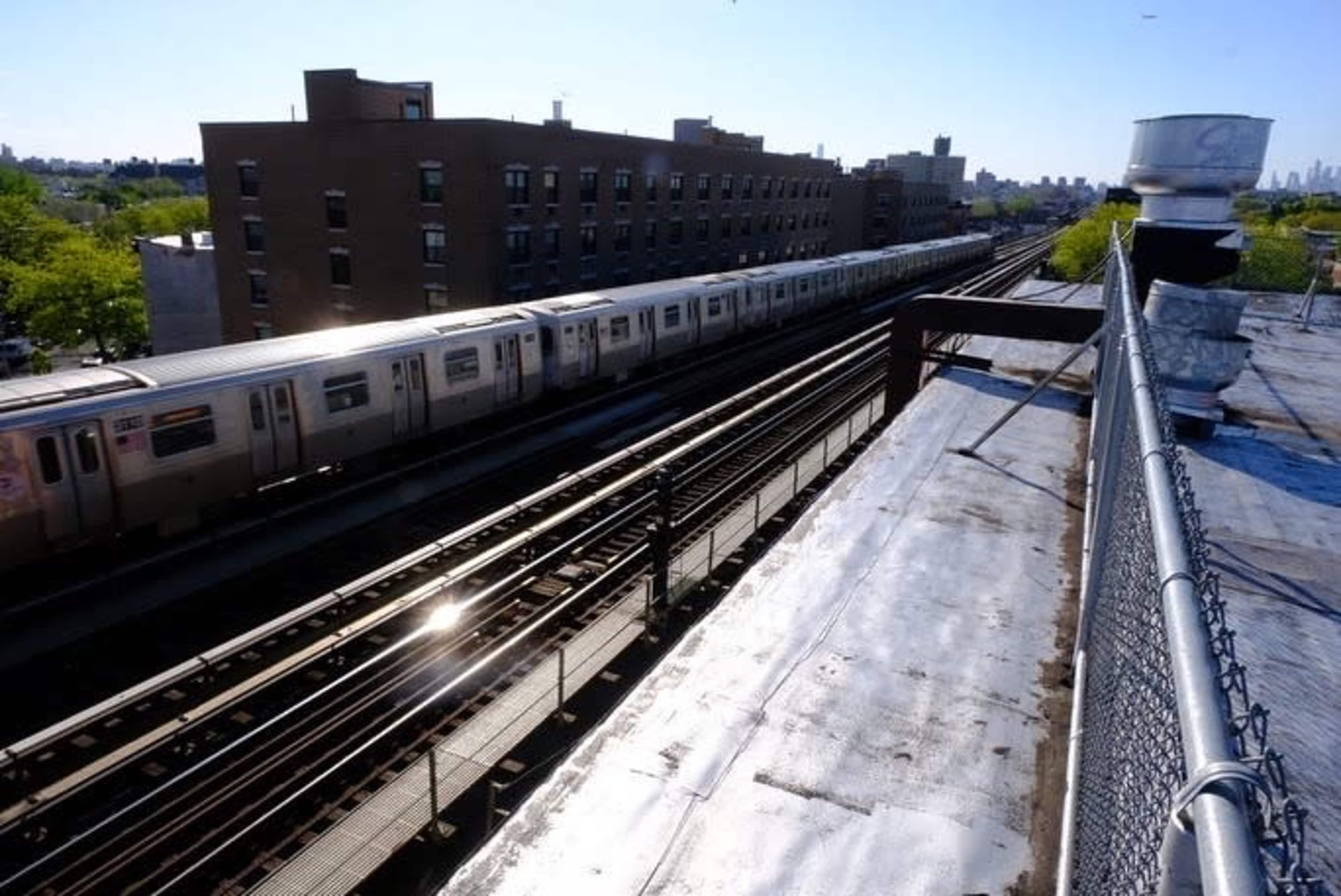 Photodom Studio: Spacious natural light Photo Studio with Cyc Wall ...