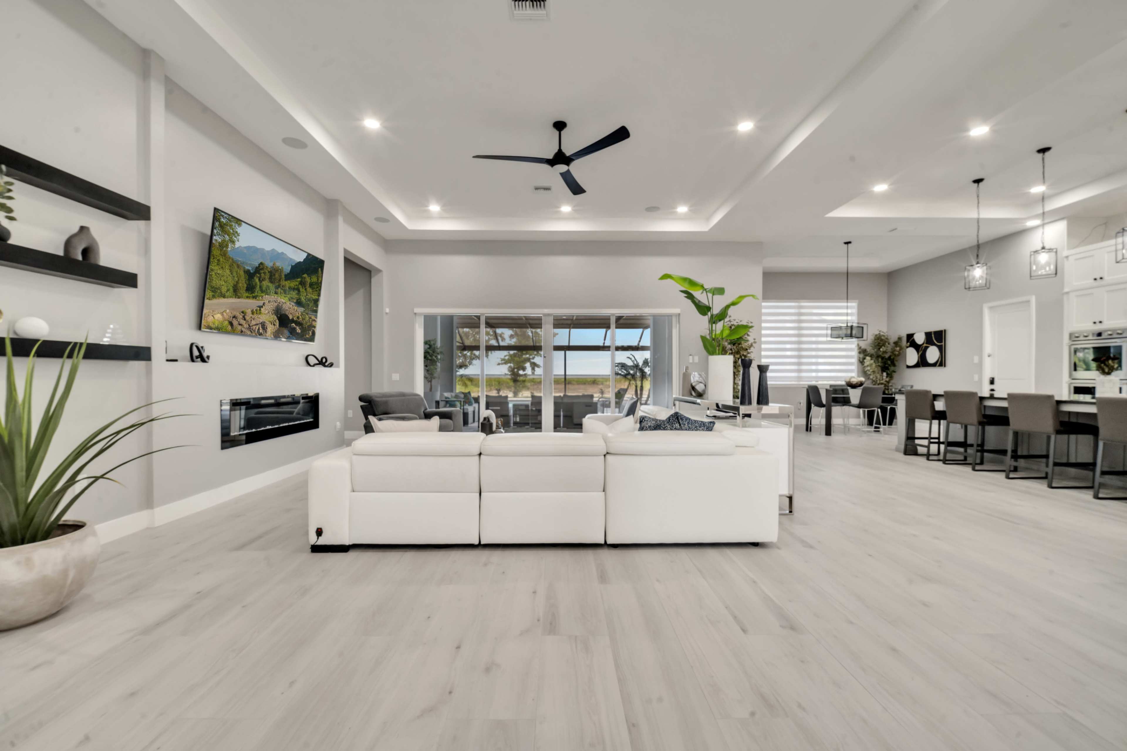 Lux Mansion, Kissimmee, FL | Event | Peerspace