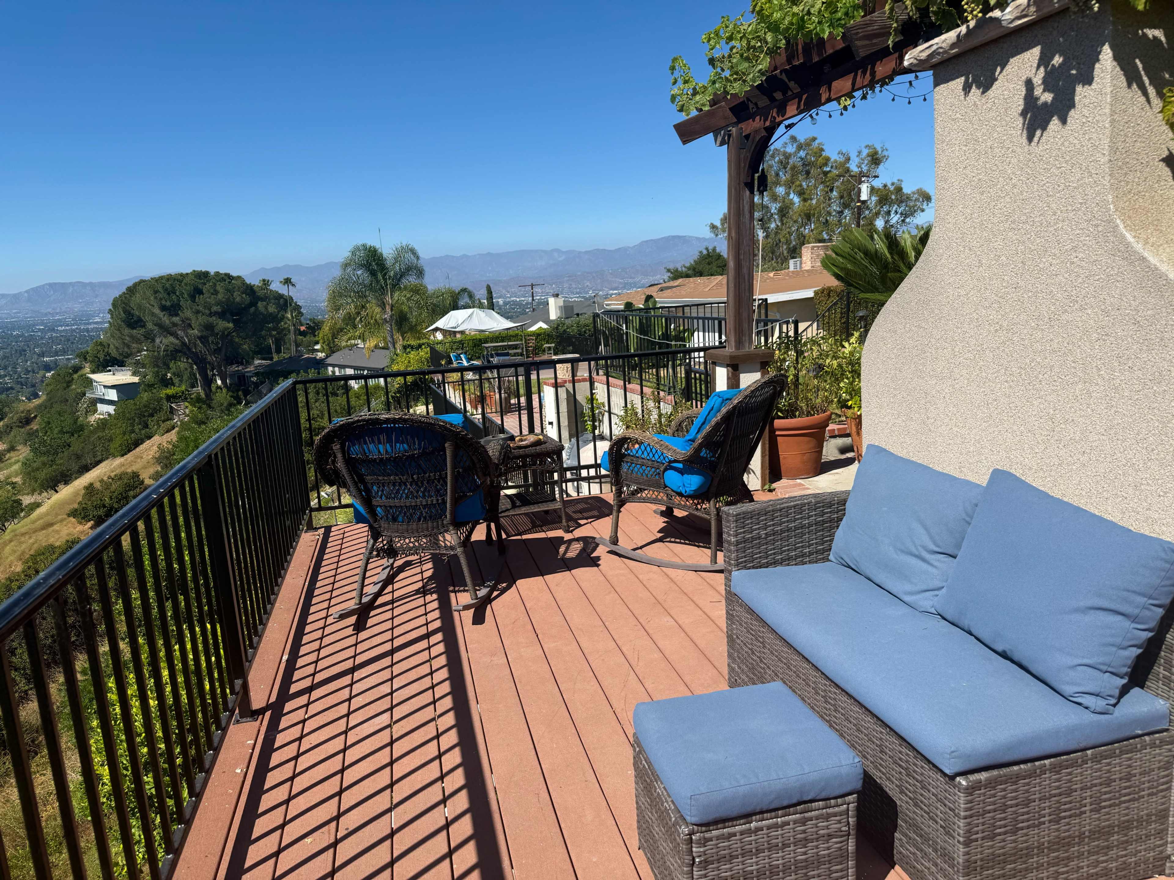 The Ridge Compound | Beautiful House In The Hills, Sherman oaks, CA ...