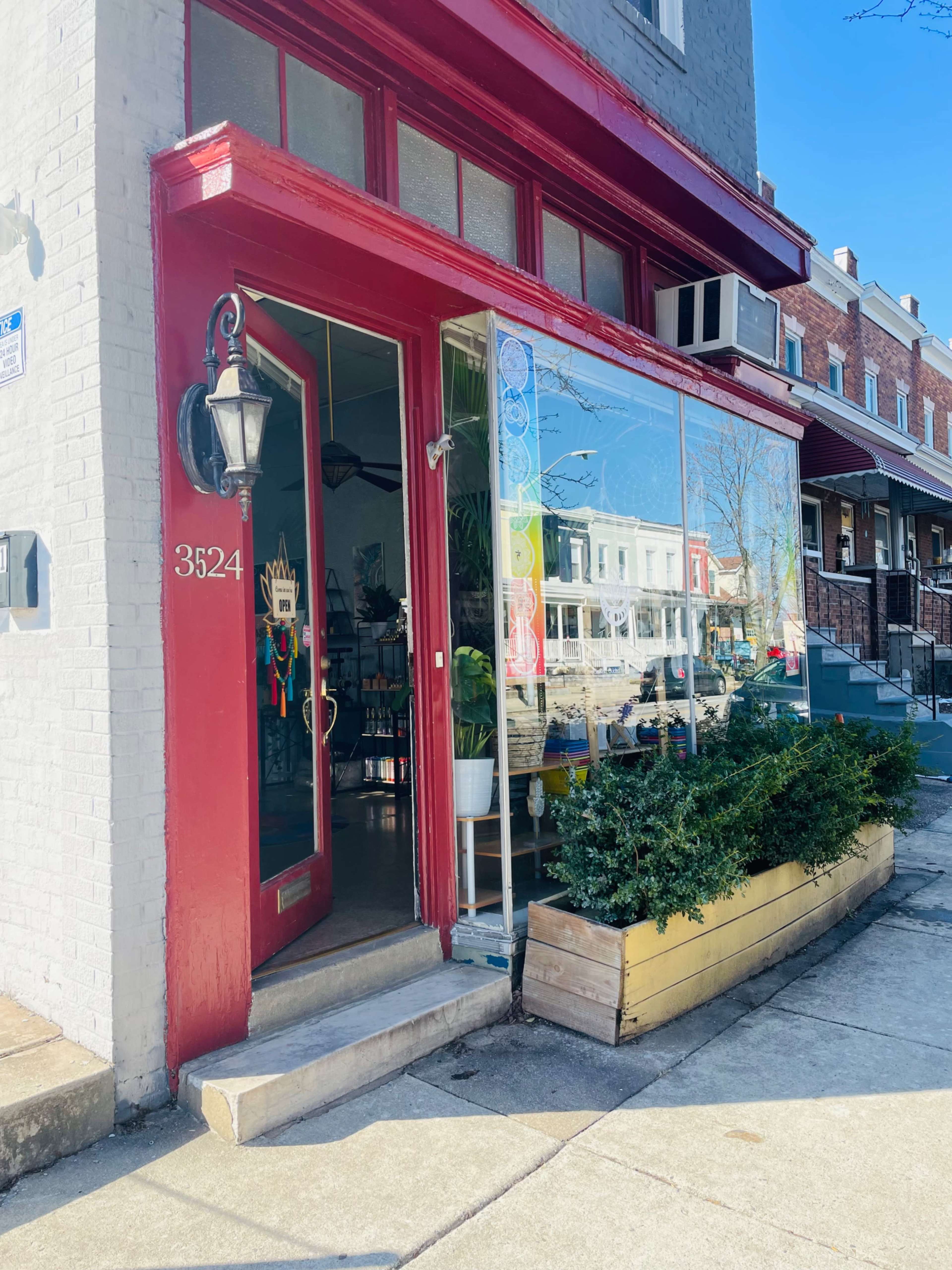 Hidden gem in a unique neighborhood, Baltimore, MD | Off-Site | Peerspace