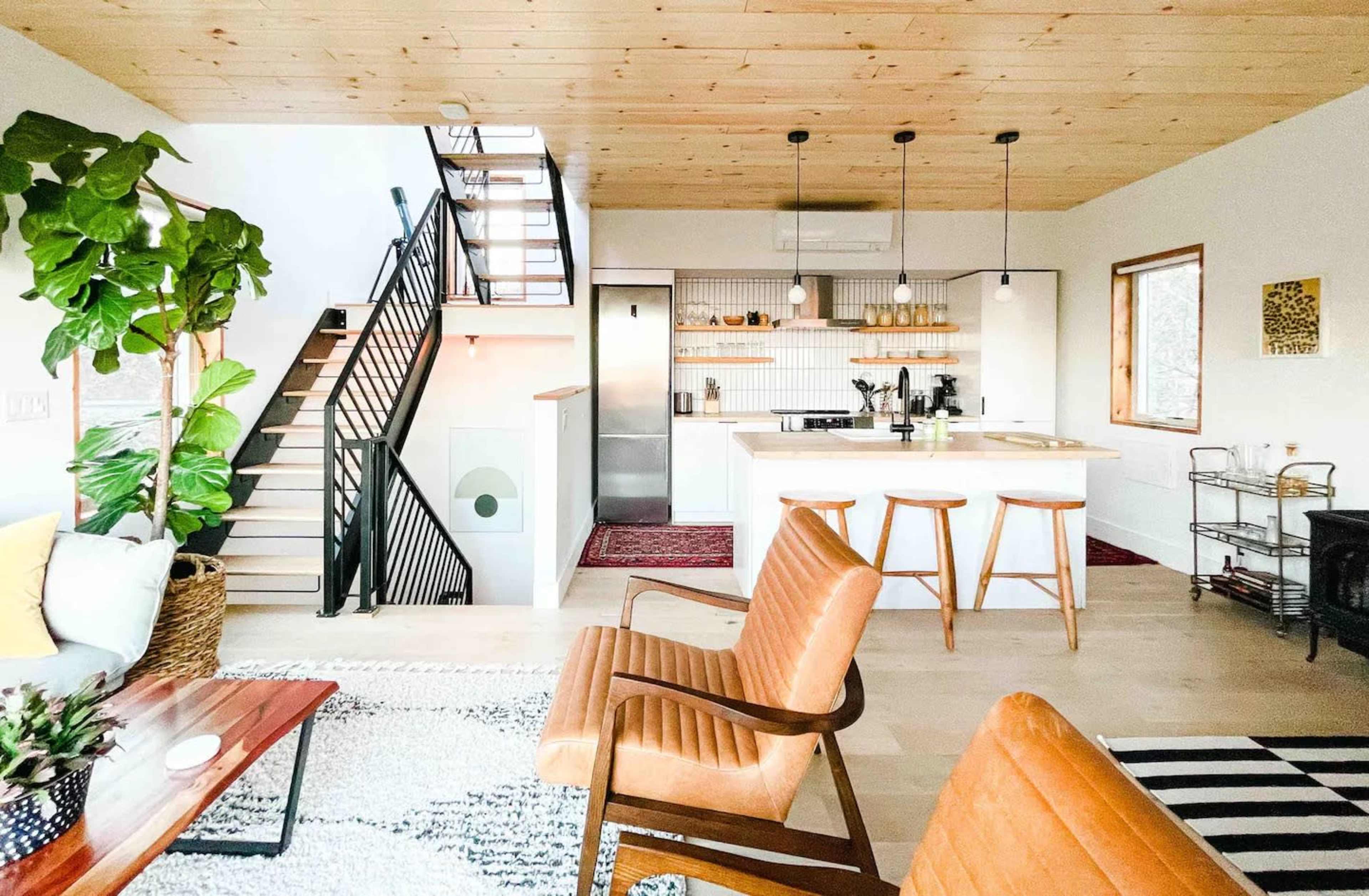 Modern watchtower home with views featured in Dwell, Catskill, NY ...