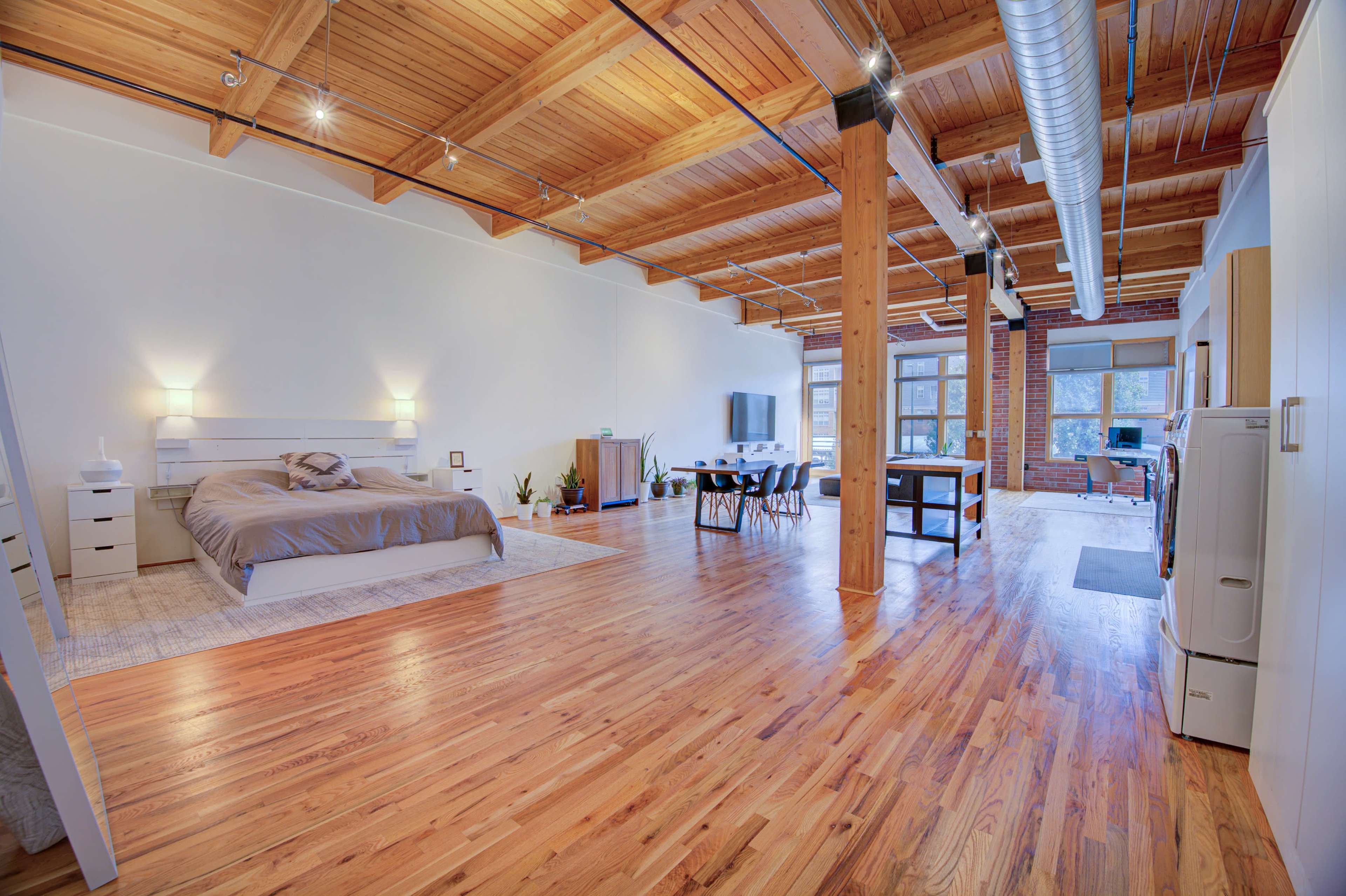 Urban Condo with 14ft Ceilings and Great Natural Light, Denver, CO ...