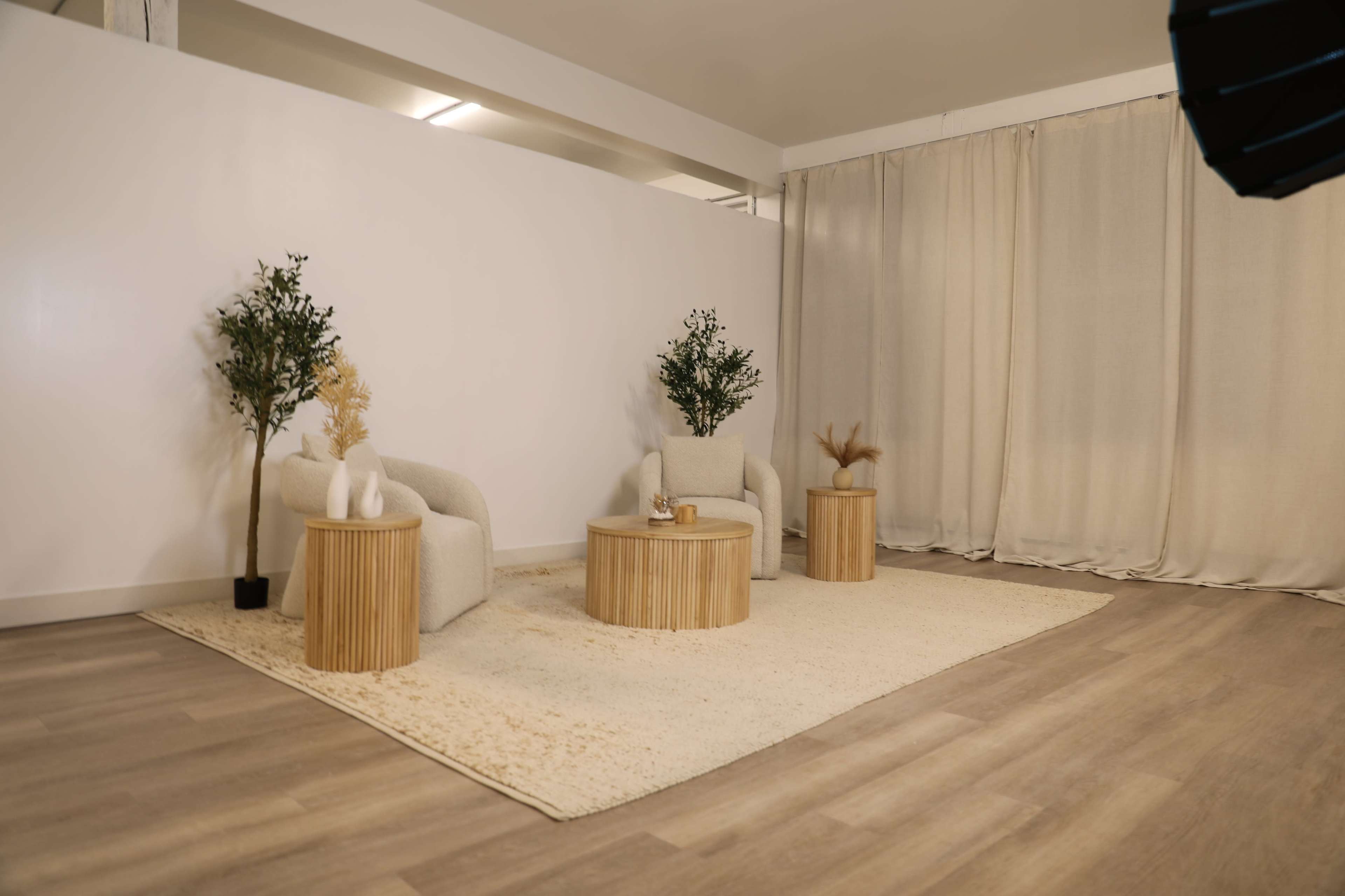 Cyan Studios | Cyan Studio – 1500 sqft Natural Light Studio, Vancouver ...
